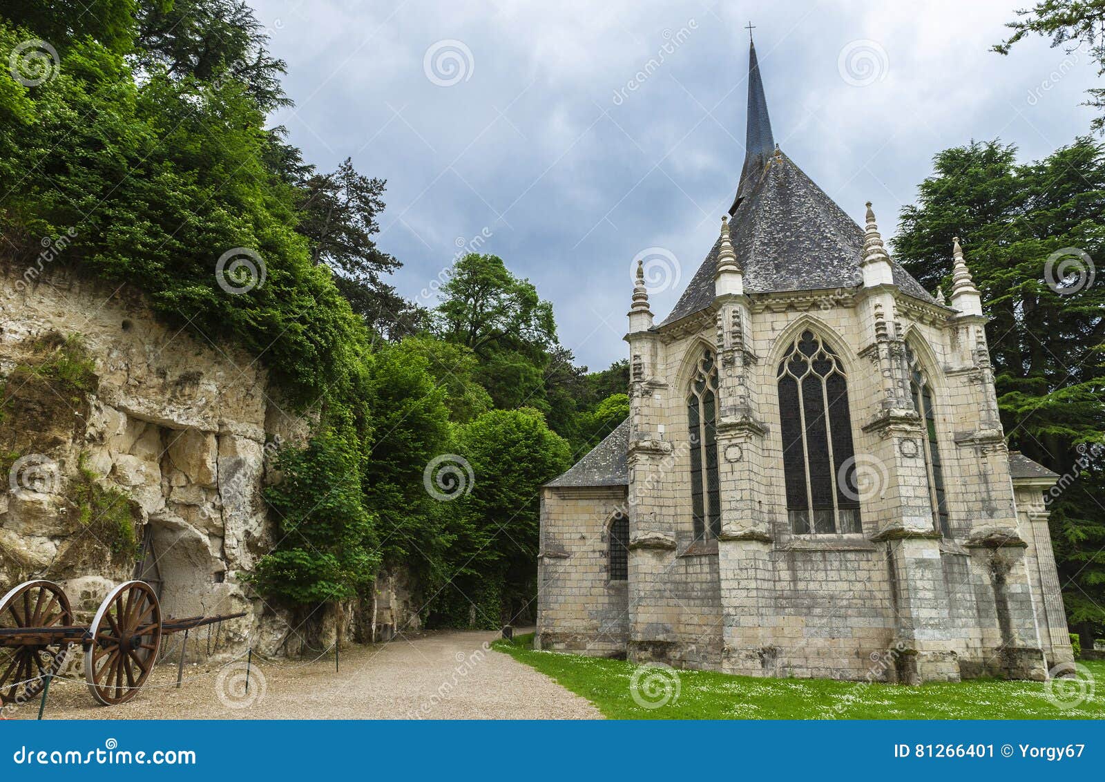 Vista Sulla Cappella Del Castello Di Usse Fotografia Editoriale ...