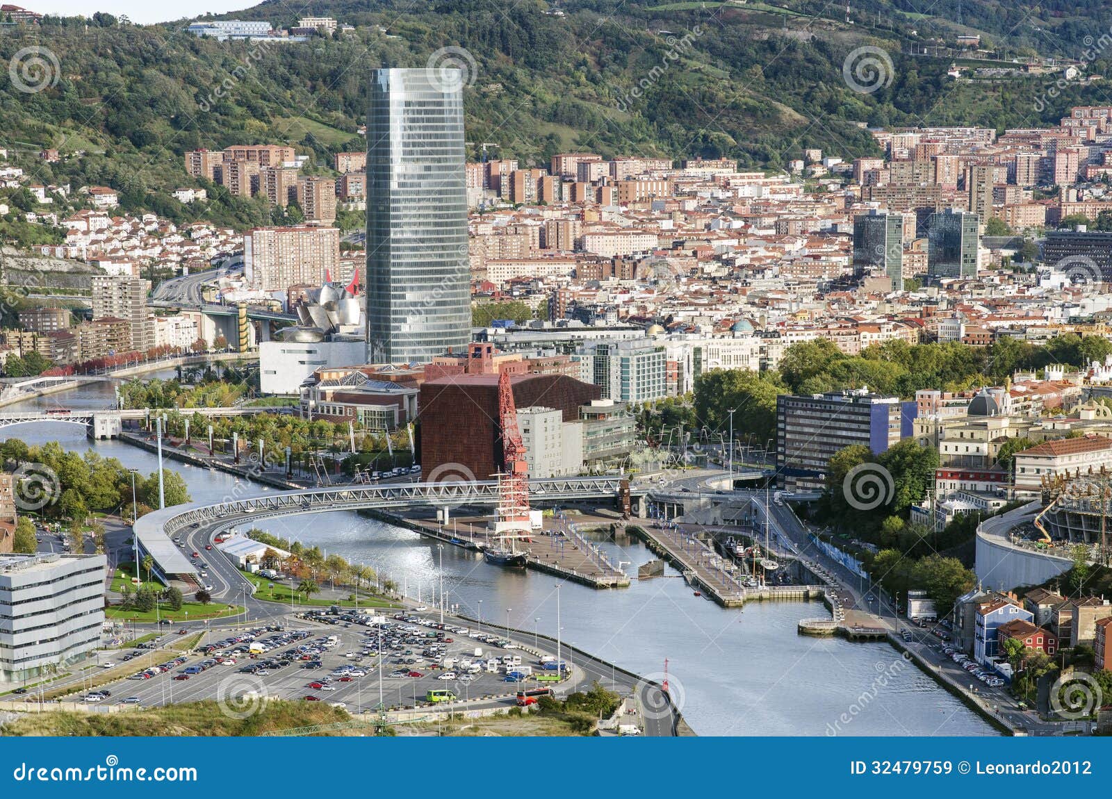 Vistas De La Ciudad De Bilbao. Imagen de archivo - Imagen de recorrido ...