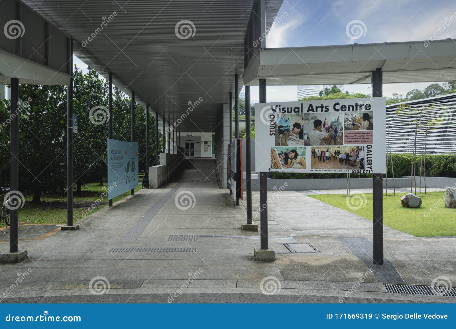 The Visual Art Studio in Singapore Editorial Stock Image - Image of ...