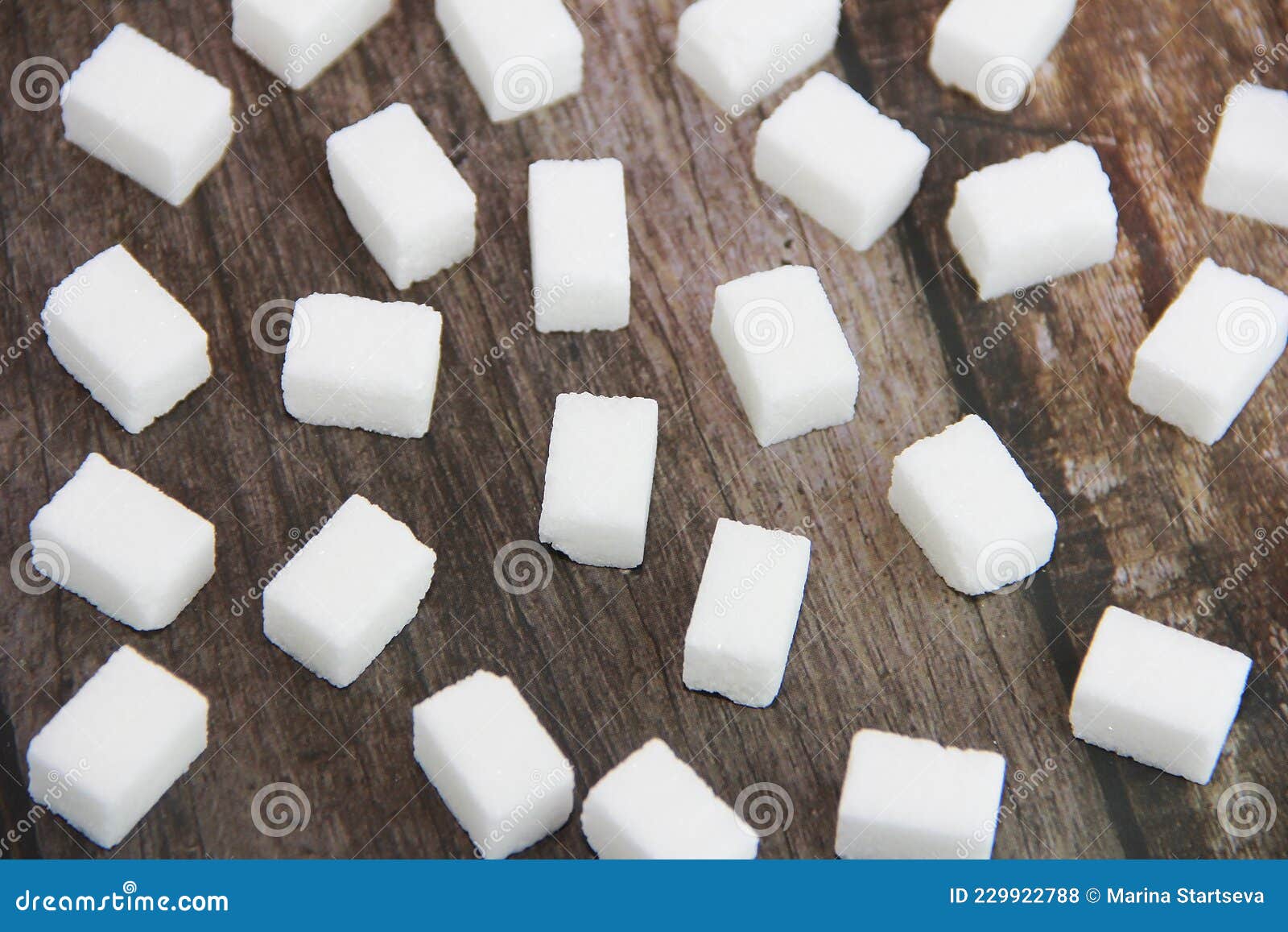 Vita Sockerbitar Av Raffinerat Socker Arkivfoto - Bild av banta, näring ...