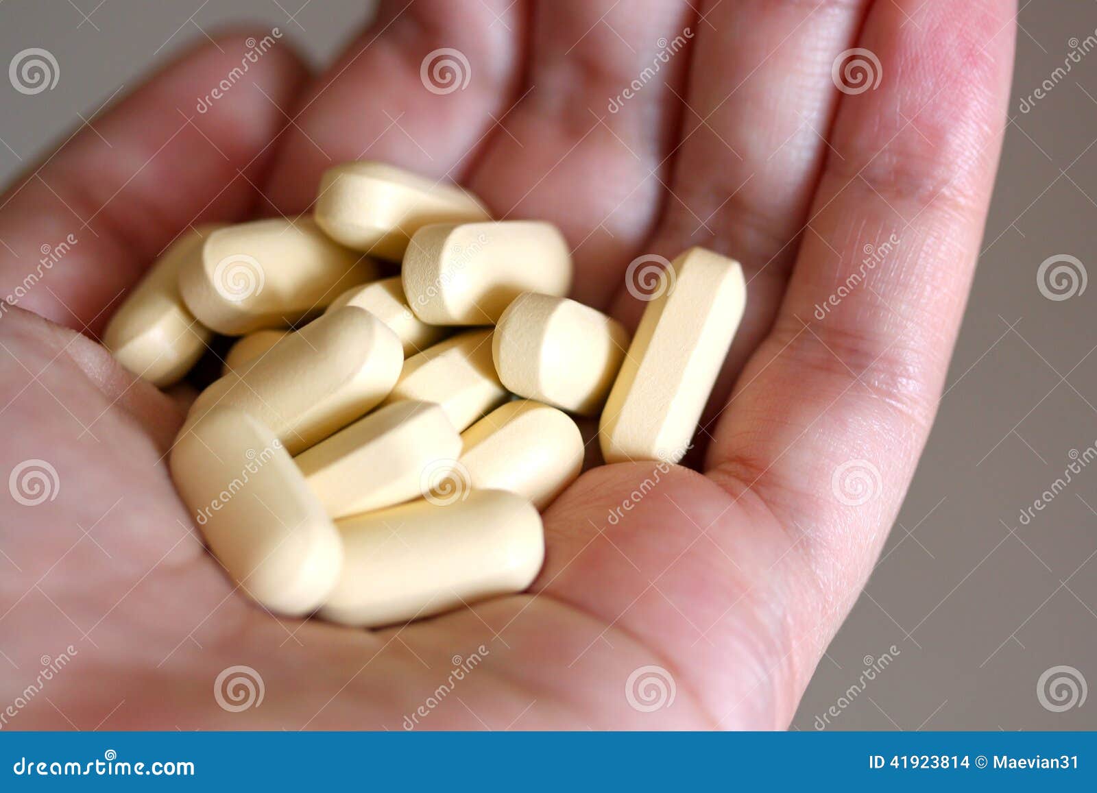 Row Of Tablets Royalty-Free Stock Photography | CartoonDealer.com #2539019