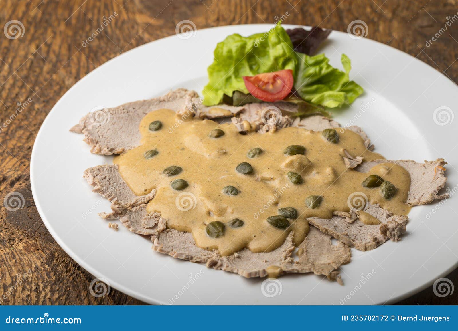 Vitello tonnato foto de archivo. Imagen de tomate, carne - 235702172