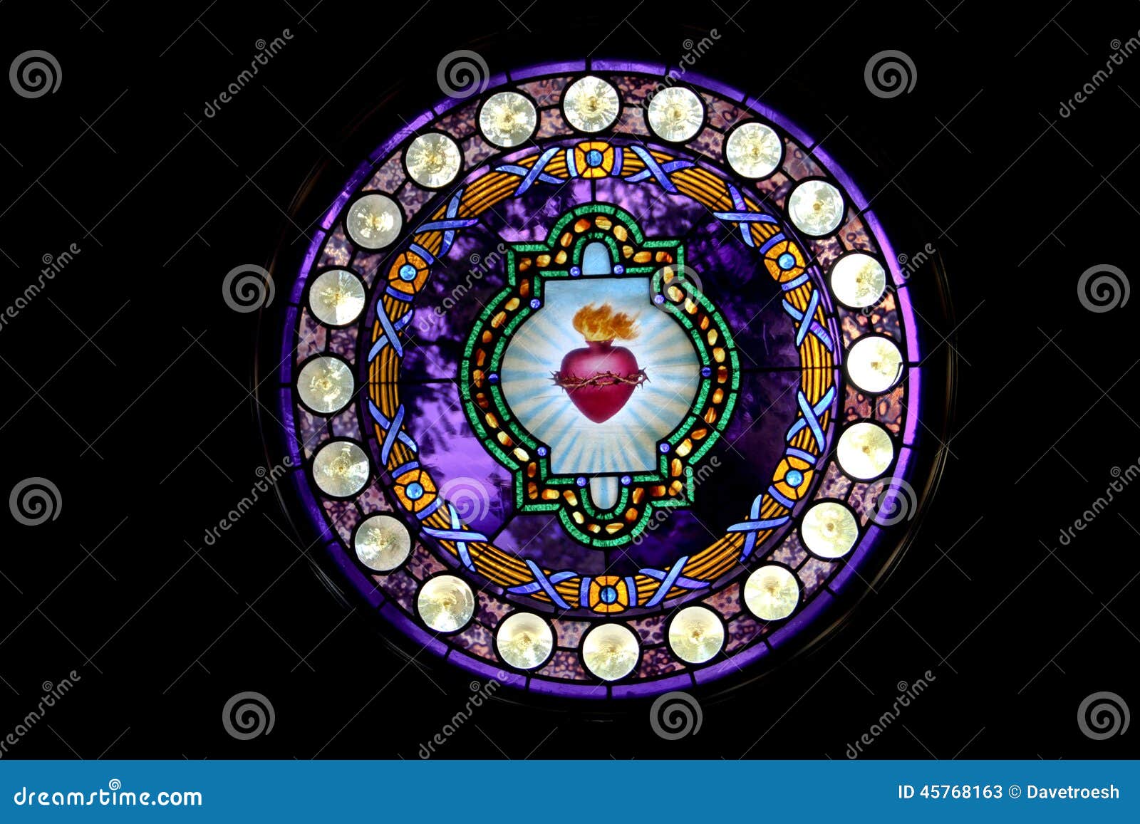 Vitral sagrado del corazón imagen de archivo. Imagen de espacio - 45768163