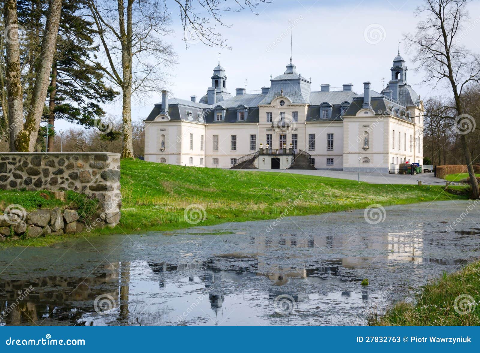 Vitt slott fotografering för bildbyråer. Bild av historiskt - 27832763