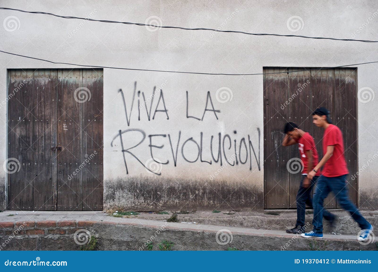 Viva la Revolucion editorial photography. Image of youth - 19370412