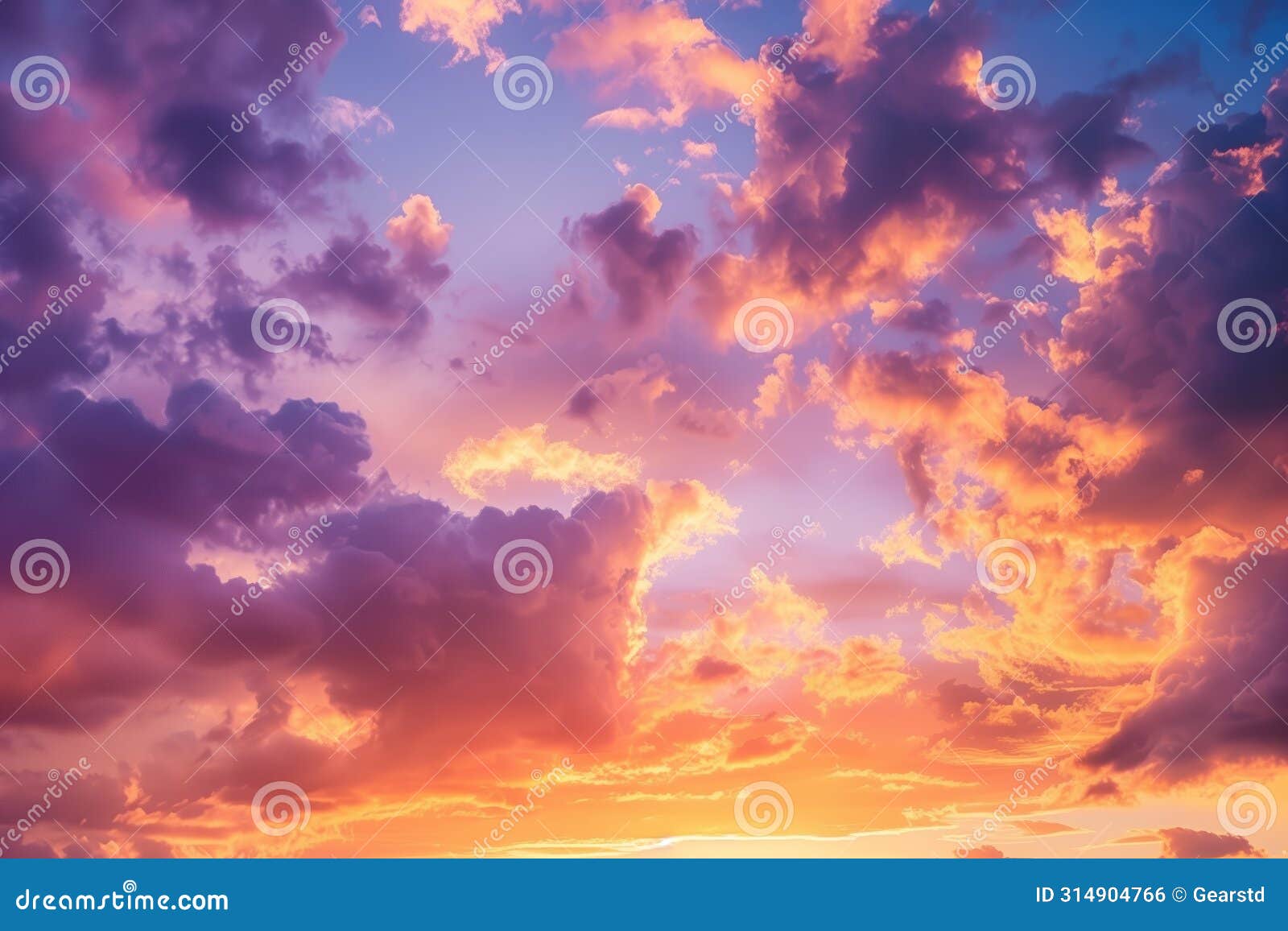 Vivid Sunset Sky with Dramatic Clouds Stock Photo - Image of beauty ...