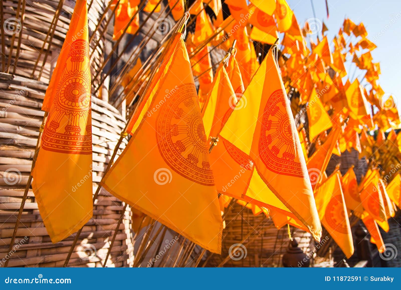 Vlag Van Dhammajak, Symbool Van Boeddhisme Stock Afbeelding - Image of ...