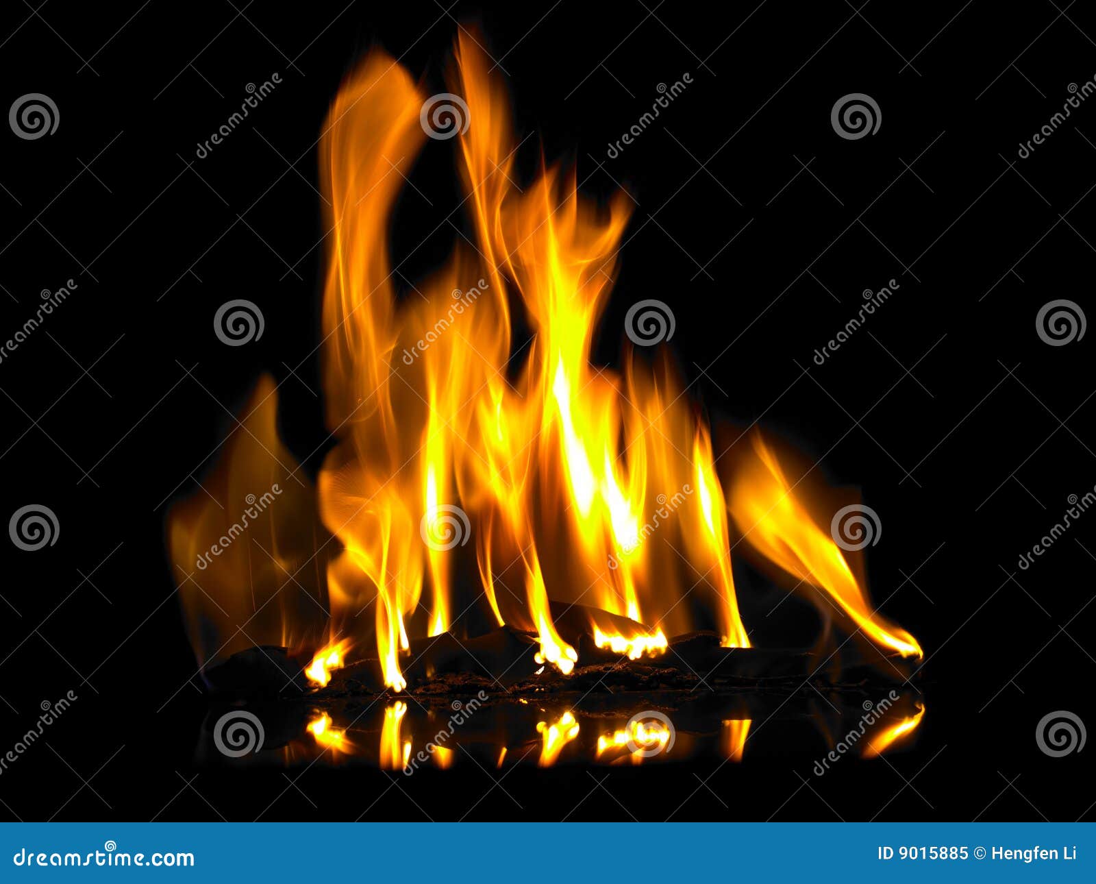 Vlam stock afbeelding. Image of brand, rood, heet, zwart - 9015885