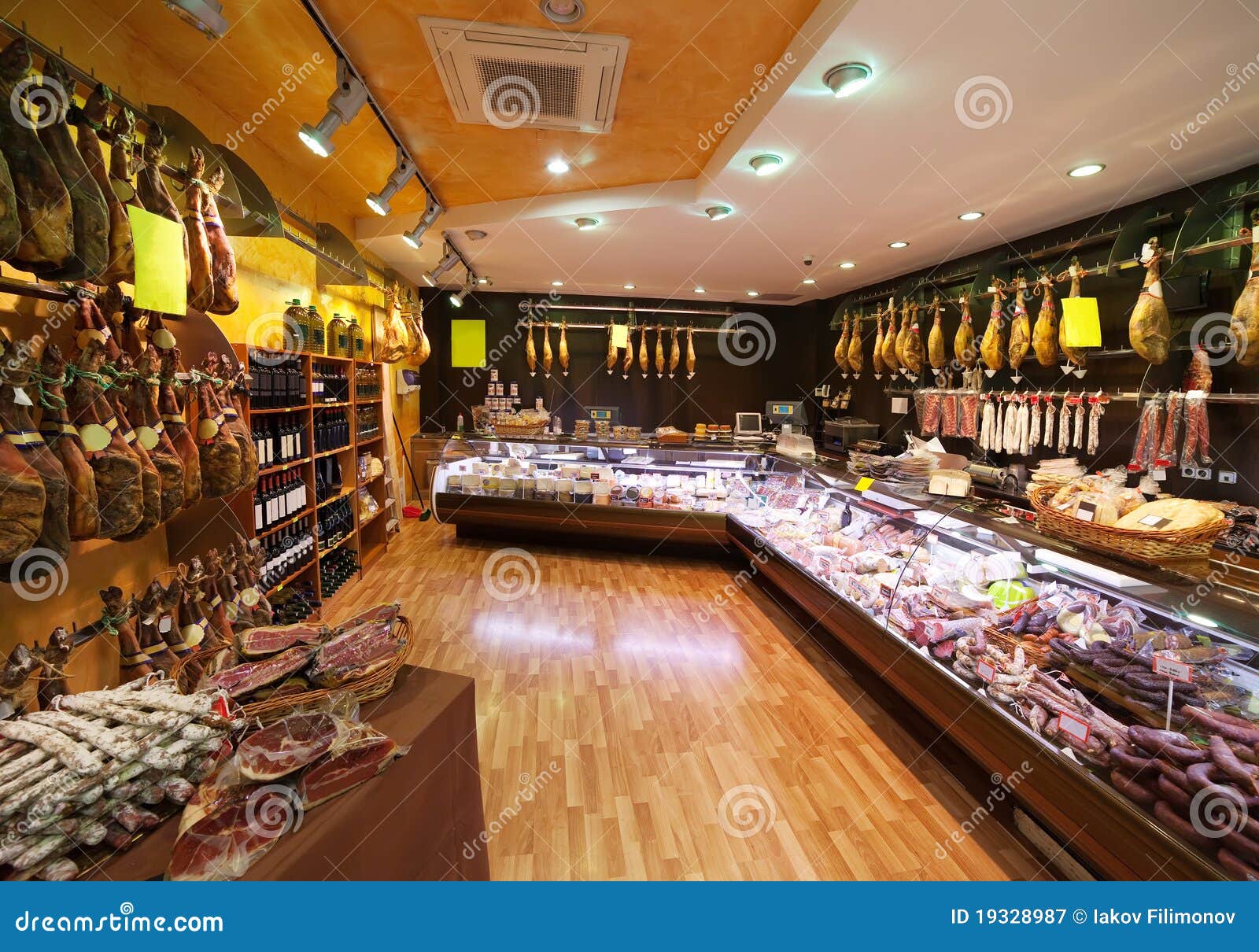 Vlees bij Spaanse markt stock afbeelding. Image of spaans - 19328987