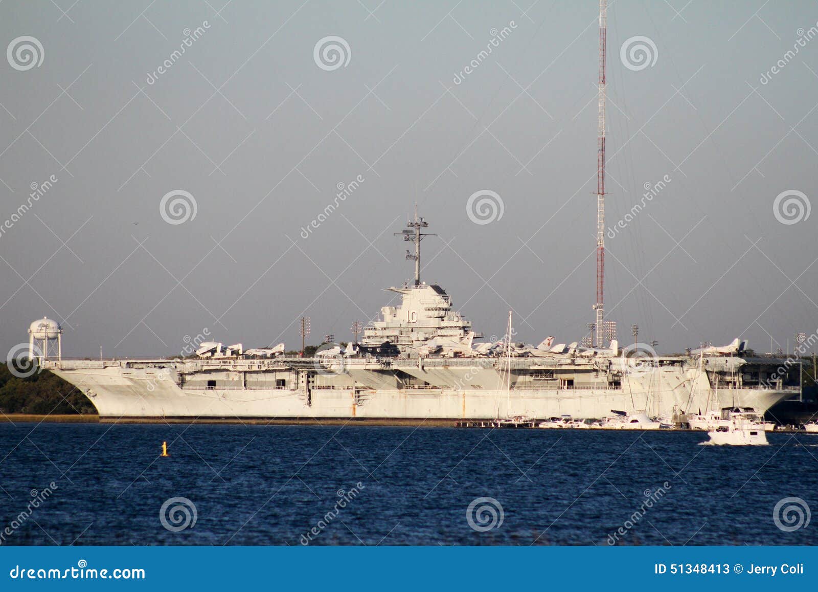 Vliegdekschip Yorktown redactionele stock foto. Image of wereld - 51348413