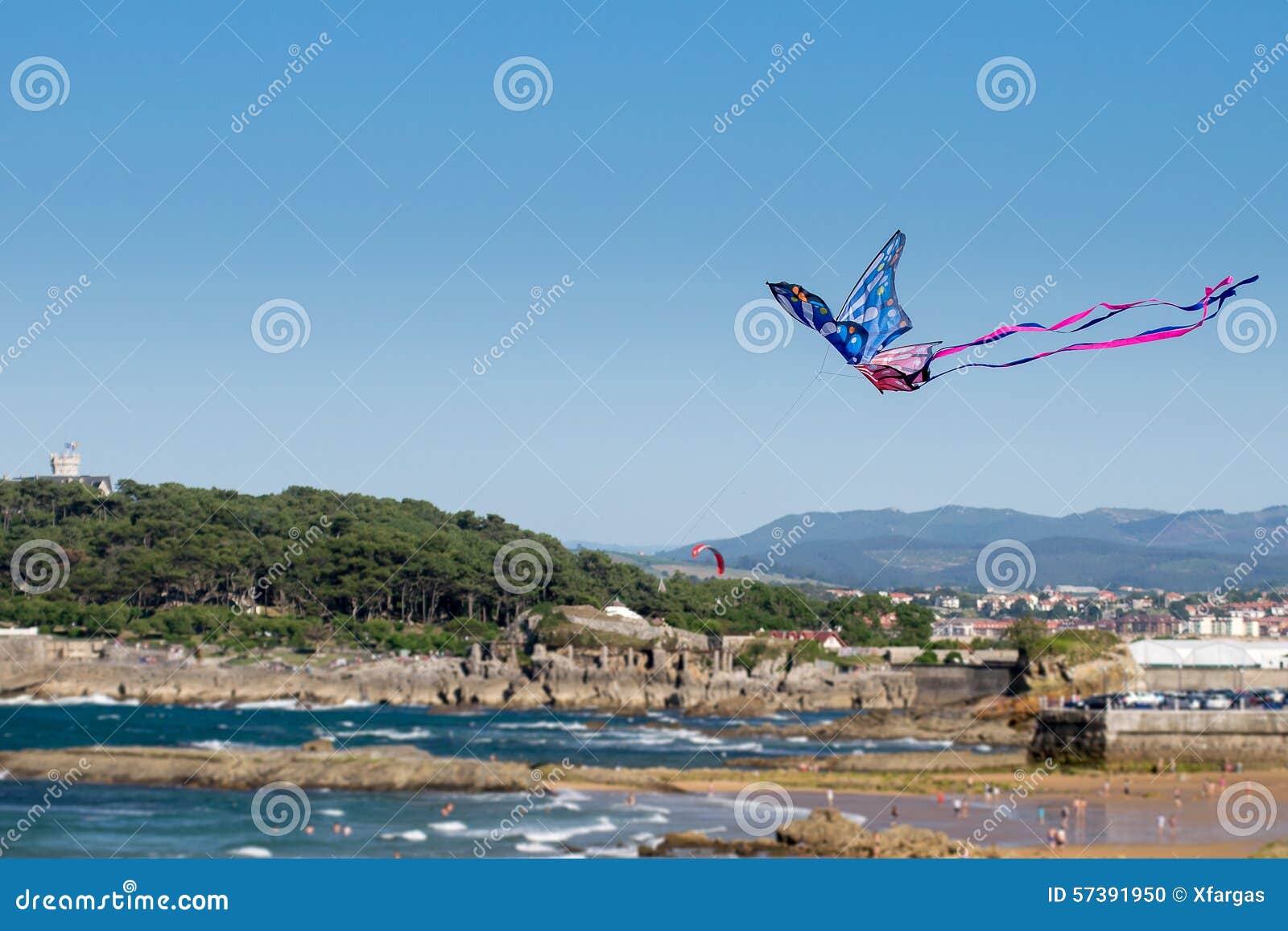 Vlieger Die Op Het Strand Vliegt Stock Foto - Image of motie, oever ...