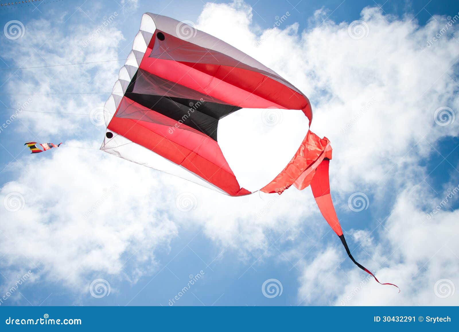 Vlieger met staart stock afbeelding. Image of pret, rood - 30432291