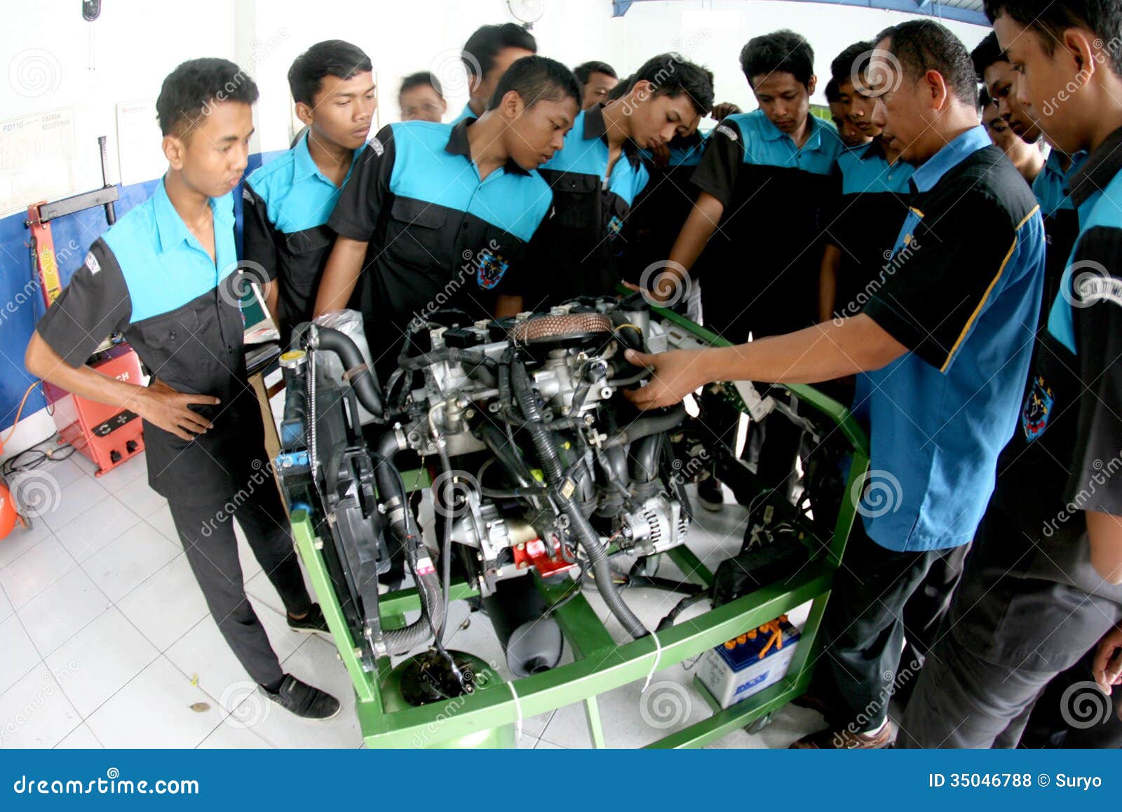 Vocation school editorial stock photo. Image of school - 35046788