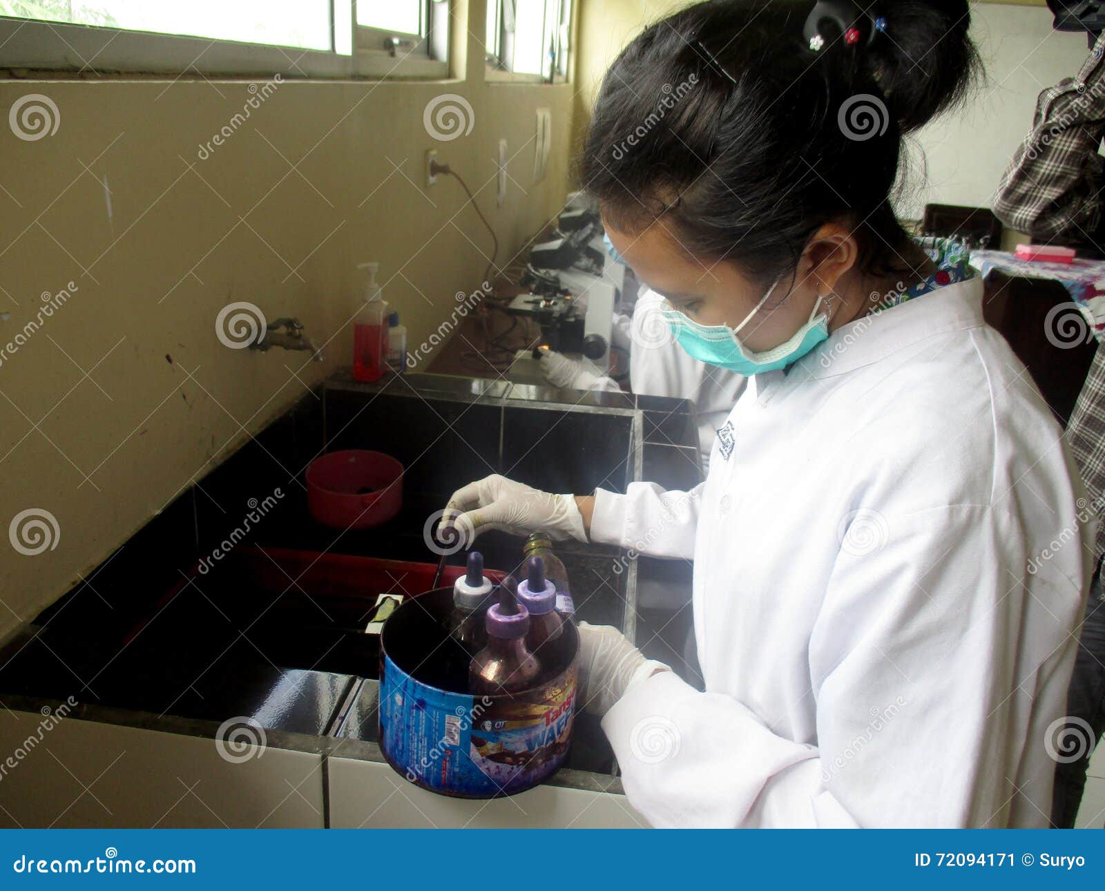 Vocational student editorial photo. Image of solo, city - 72094171