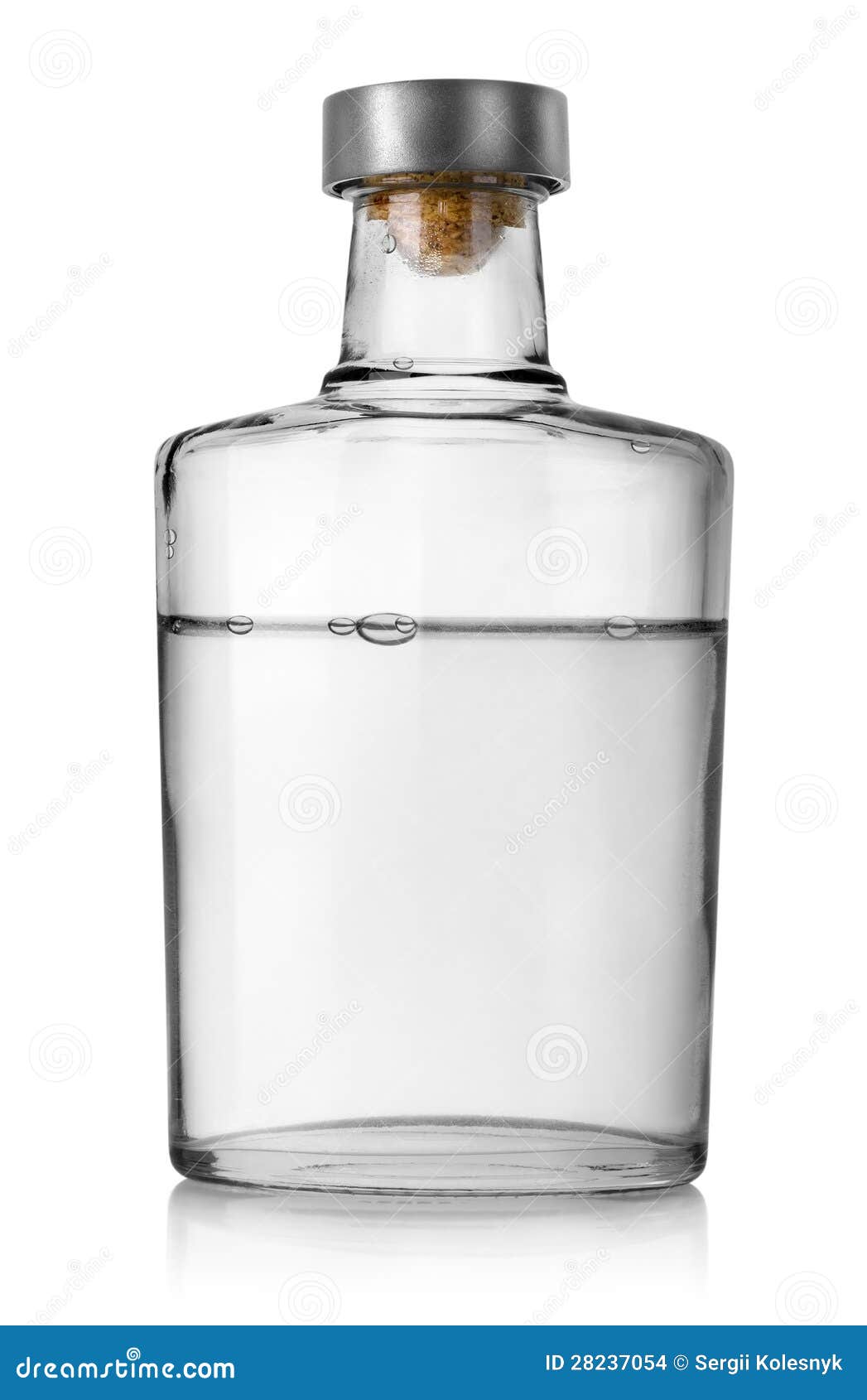 Vodka de la botella foto de archivo. Imagen de cristal - 28237054