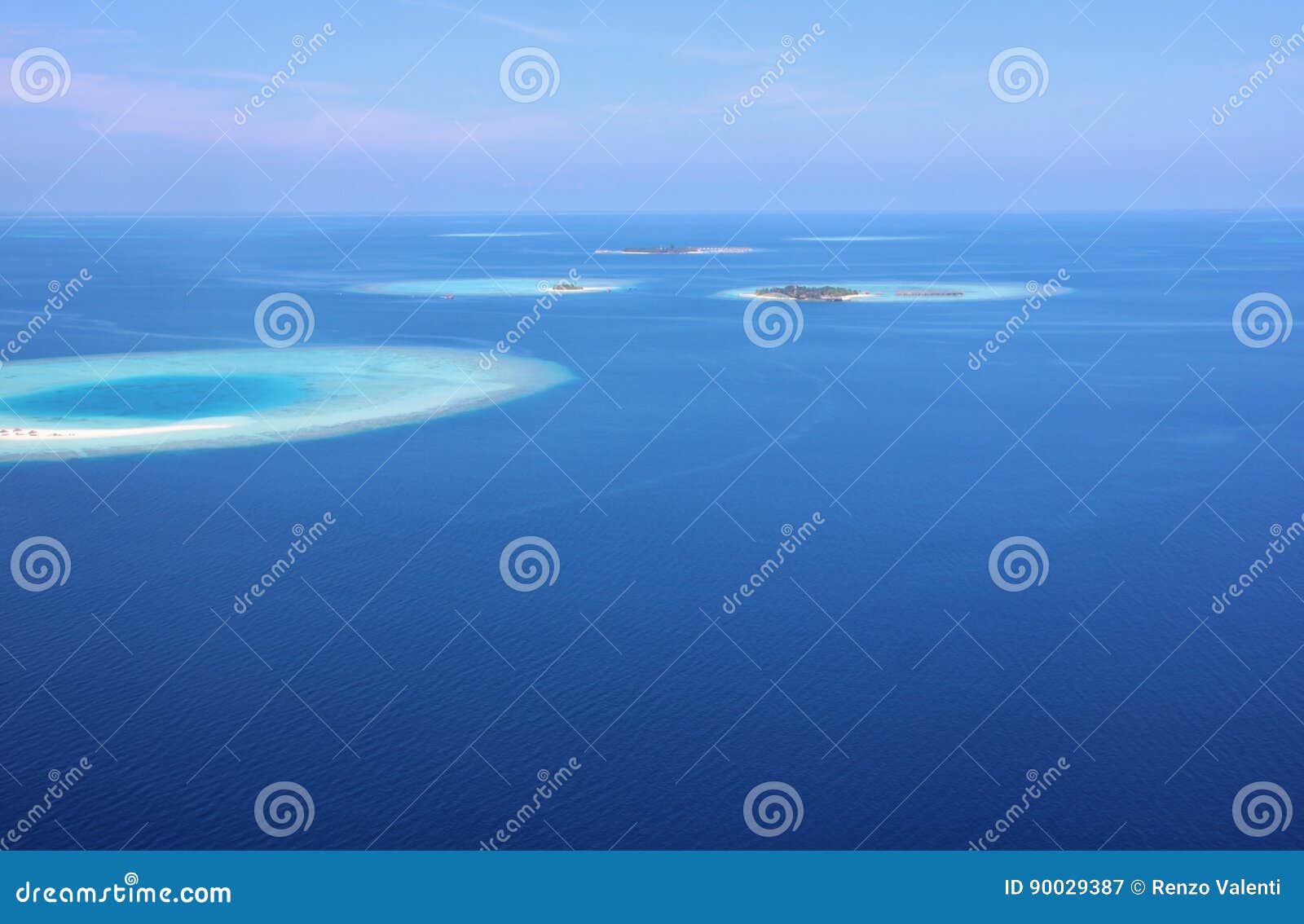 Vogelperspektive Von Atollen in Den Malediven Stockbild - Bild von ruhe ...