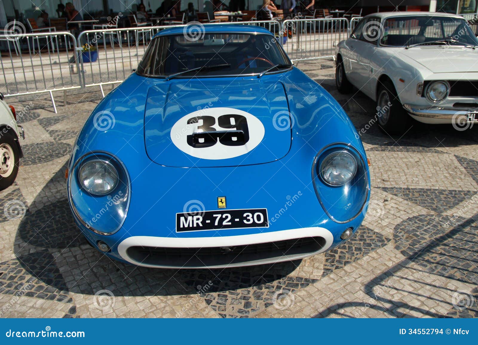 Voiture De Course Classique De Ferrari Image stock éditorial - Image du ...
