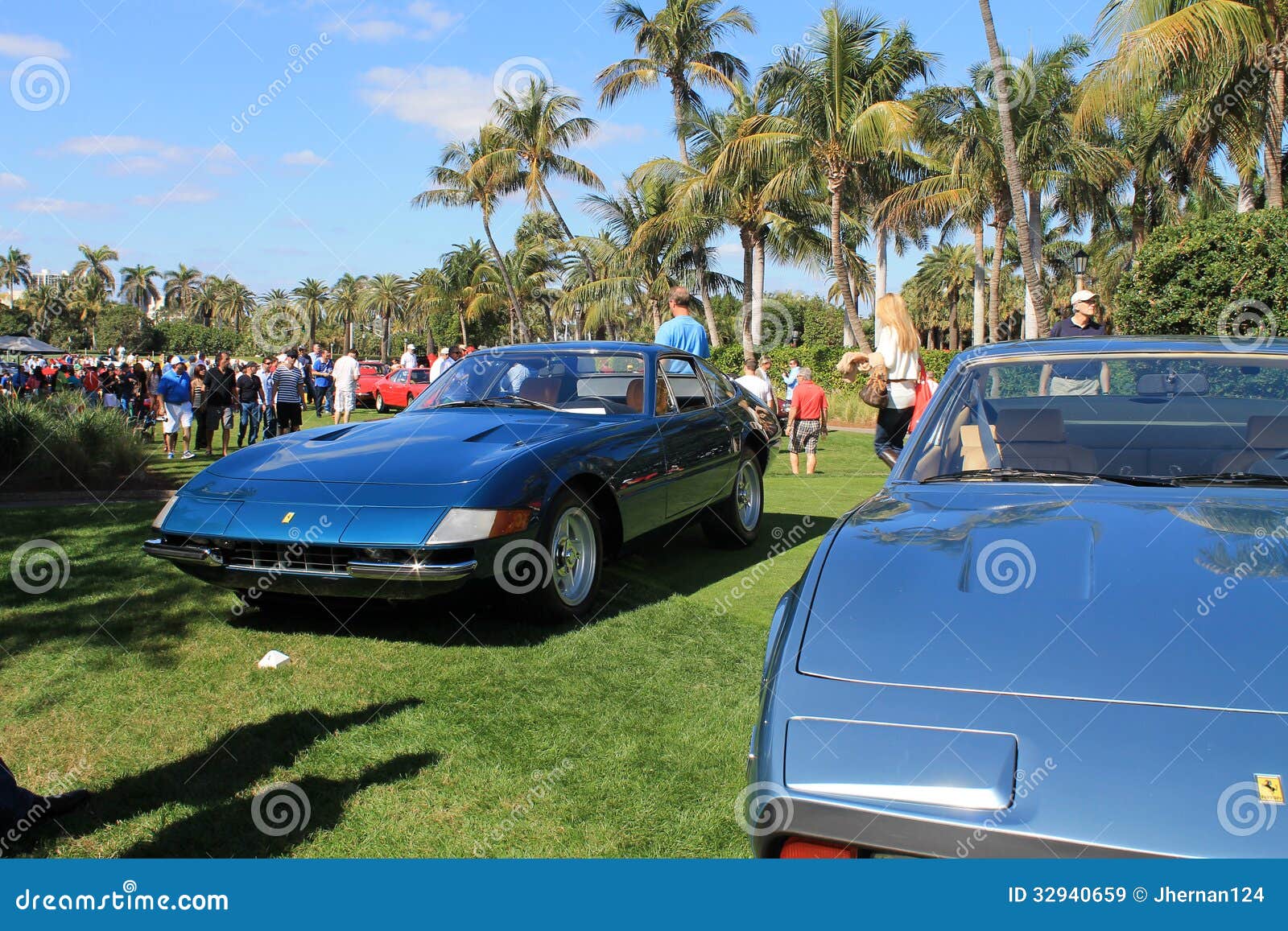 Voitures De Sport Classiques De Ferrari Image stock éditorial - Image ...