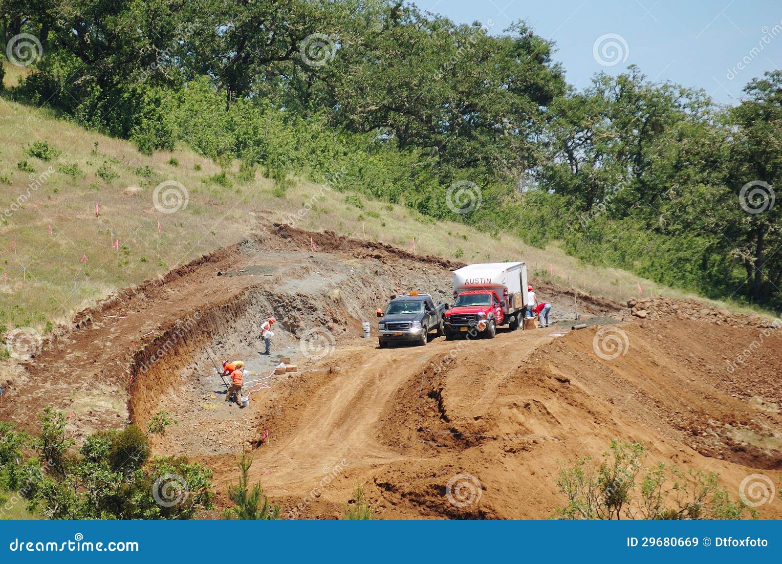 Voladura de la roca imagen de archivo editorial. Imagen de polvo - 29680669