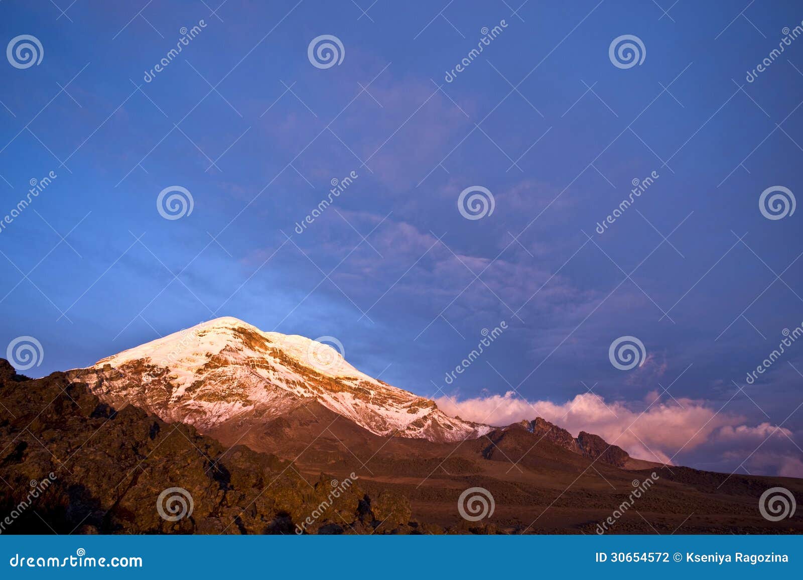 Volcán De Chimborazo. Ecuador Foto de archivo - Imagen de pico ...
