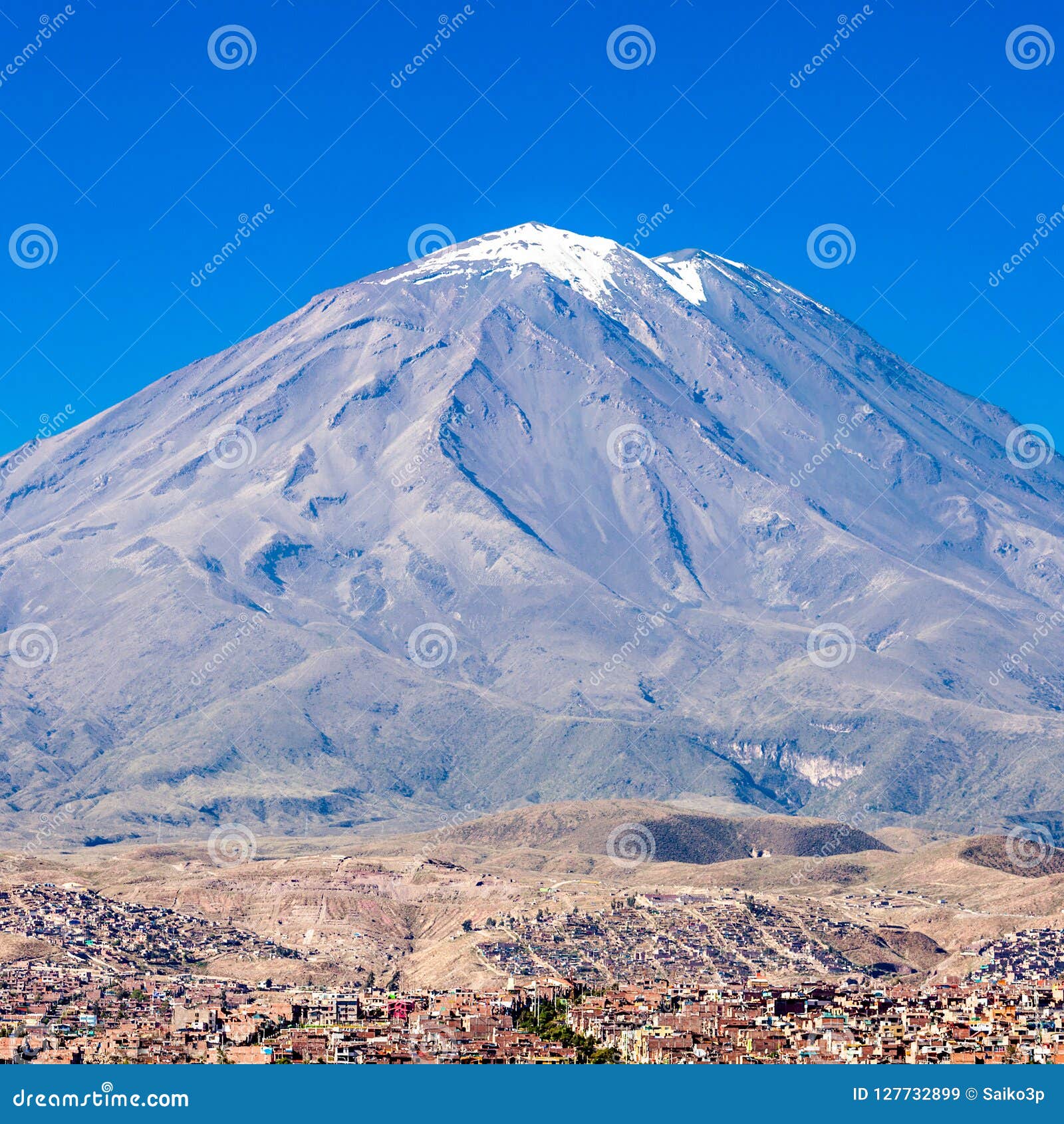Volcan de Misti image stock. Image du horizontal, volcan - 127732899