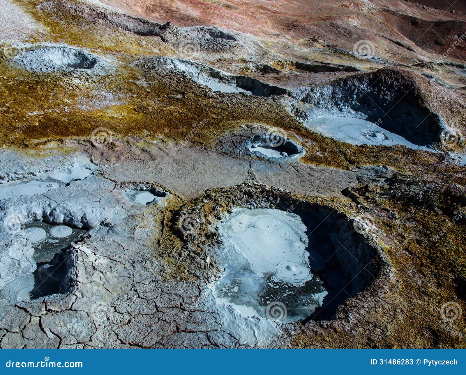 Volcanes del fango imagen de archivo. Imagen de rumania - 31486283