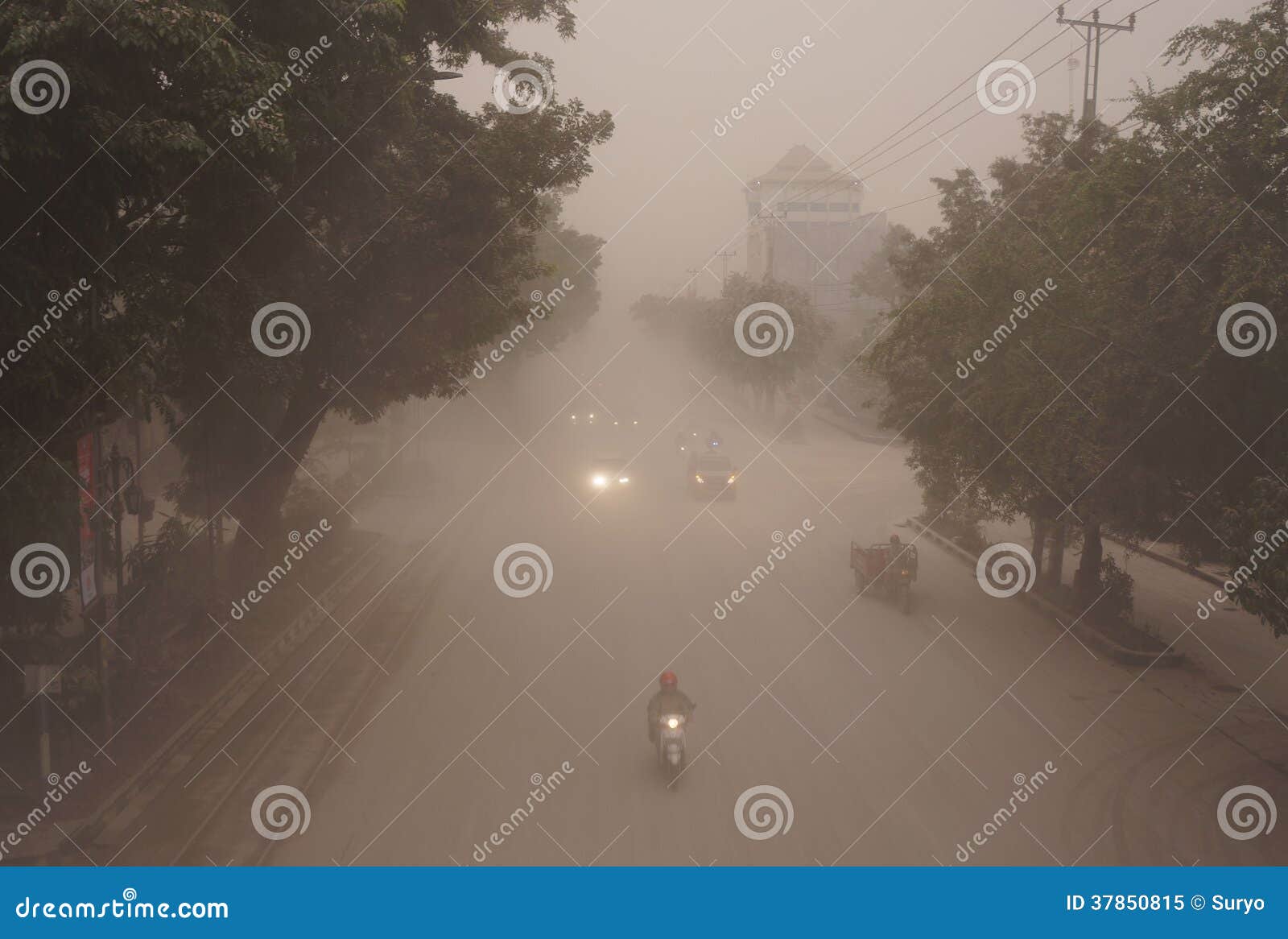 Volcanic ash editorial image. Image of drizzle, flushed - 37850815