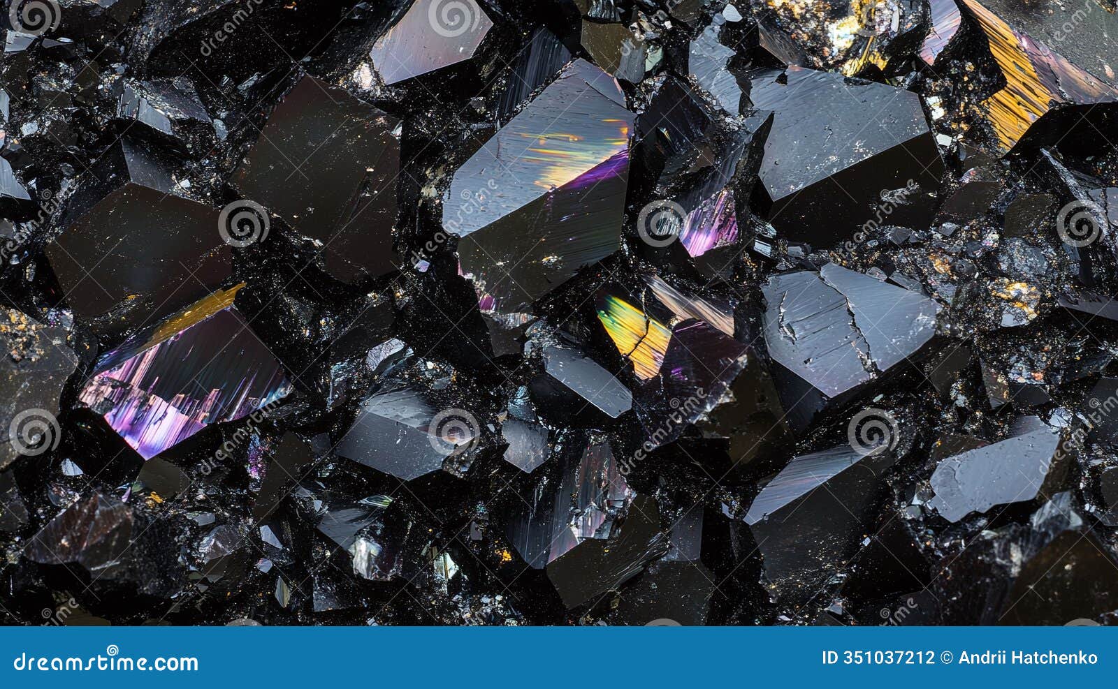 Volcanic Glass Fracture Patterns Creating Sharp Geometric Arrangements ...