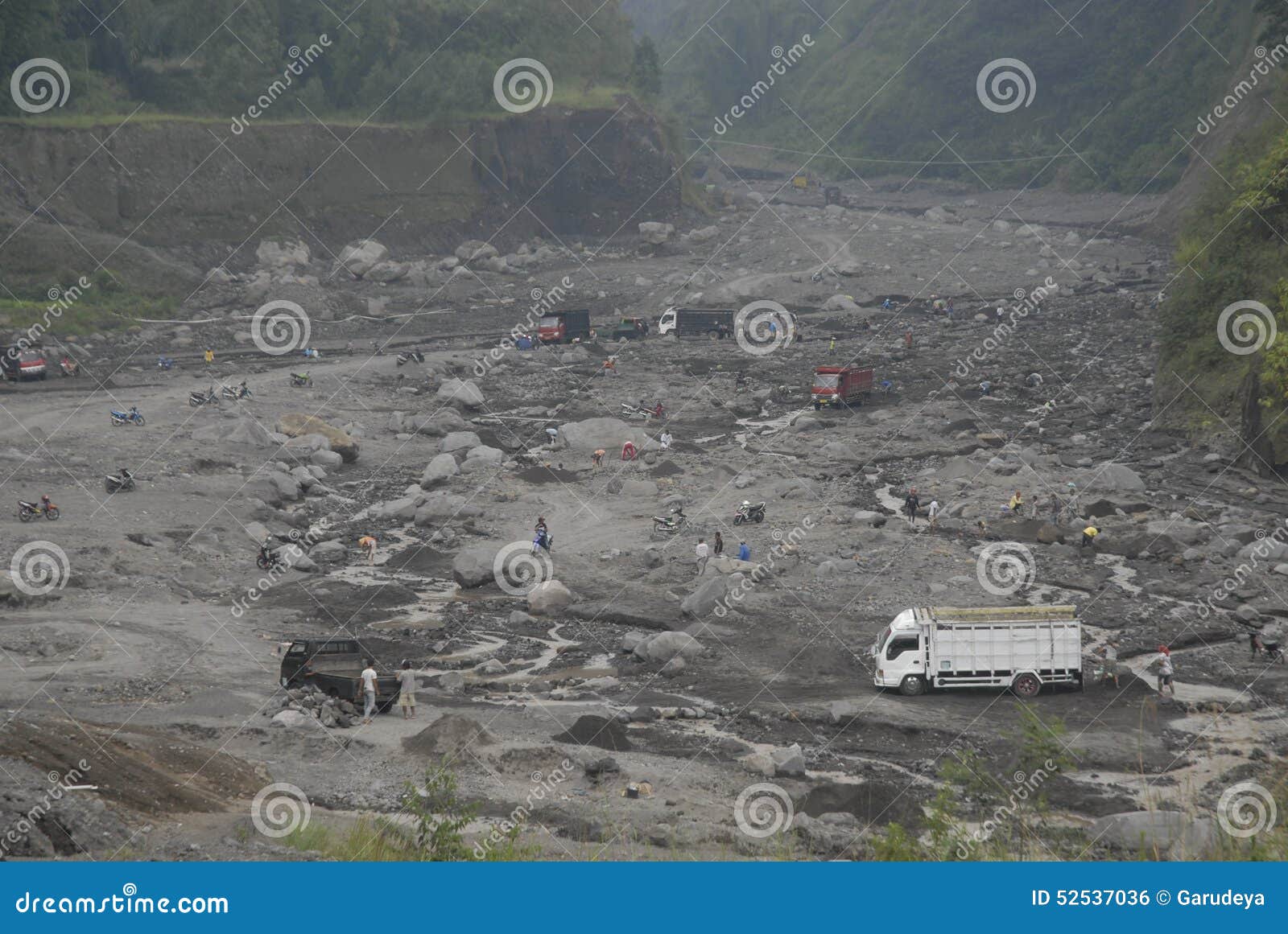 VOLCANIC SAND MINE editorial photo. Image of volcano - 52537036