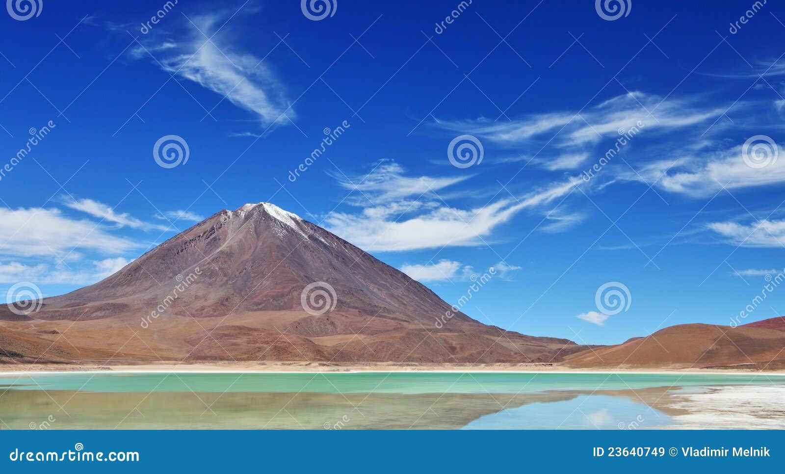 Volcano Licancabur - Bolivia Stock Image - Image of verde, scenery ...