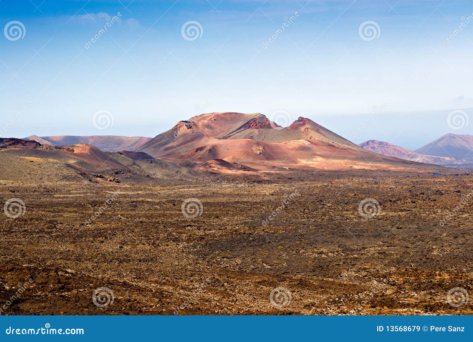 Volcano in Timanfaya, Lanzarote Stock Image - Image of lanzarote, rough ...