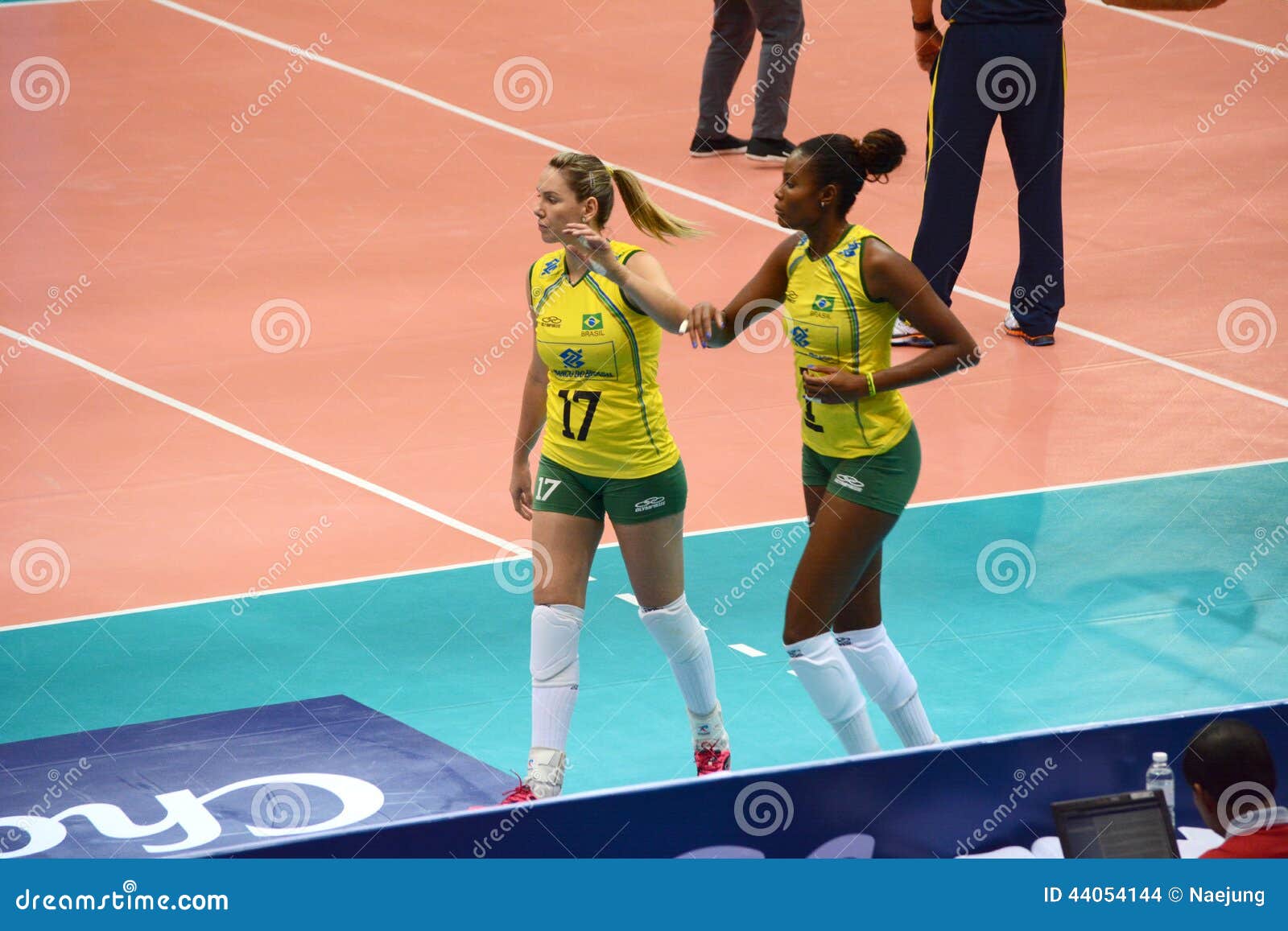 Voleibol WGP: Brasil CONTRA EUA Imagem de Stock Editorial - Imagem de ...