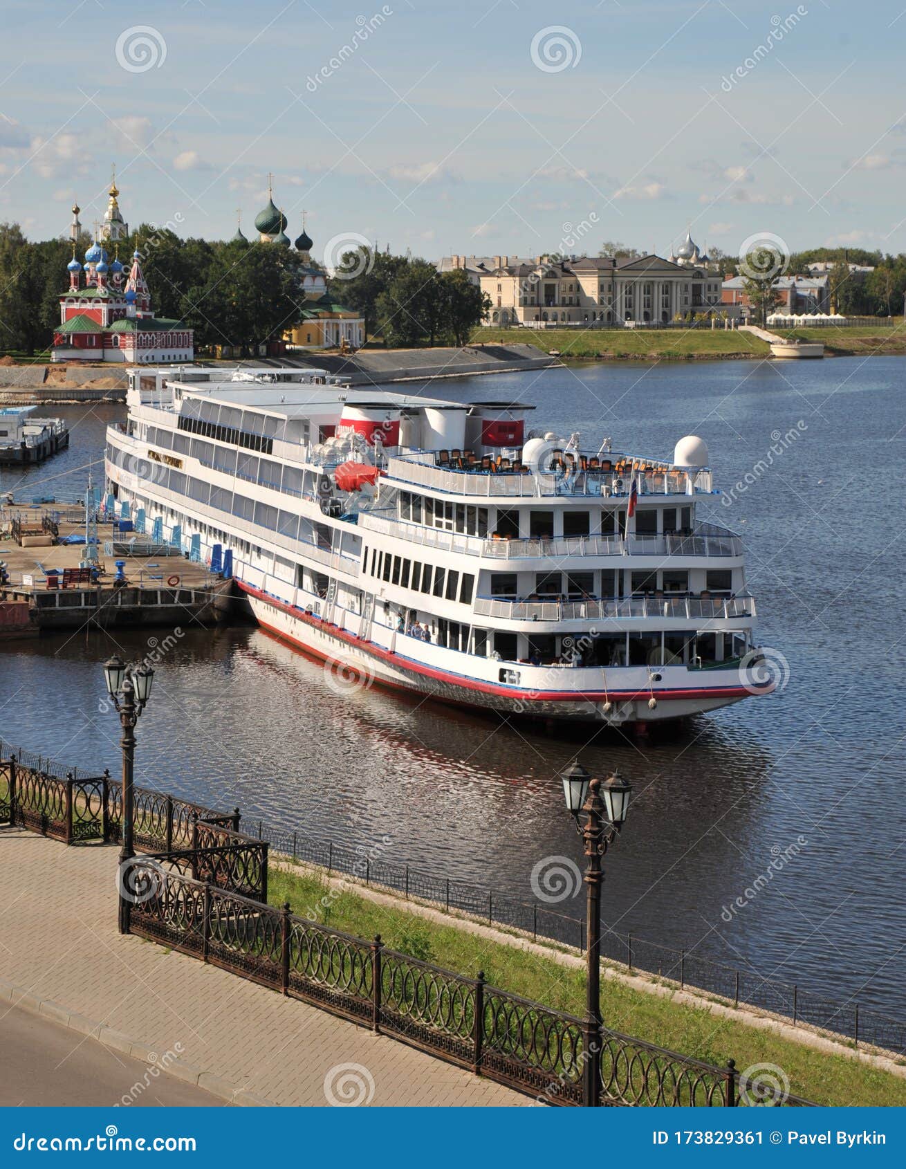 Volga in Uglich editorial photo. Image of ship, norway - 173829361