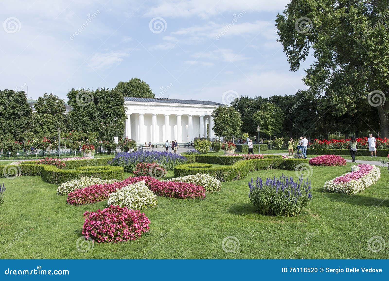 The Volksgarten Park in Vienna Editorial Image - Image of natures ...