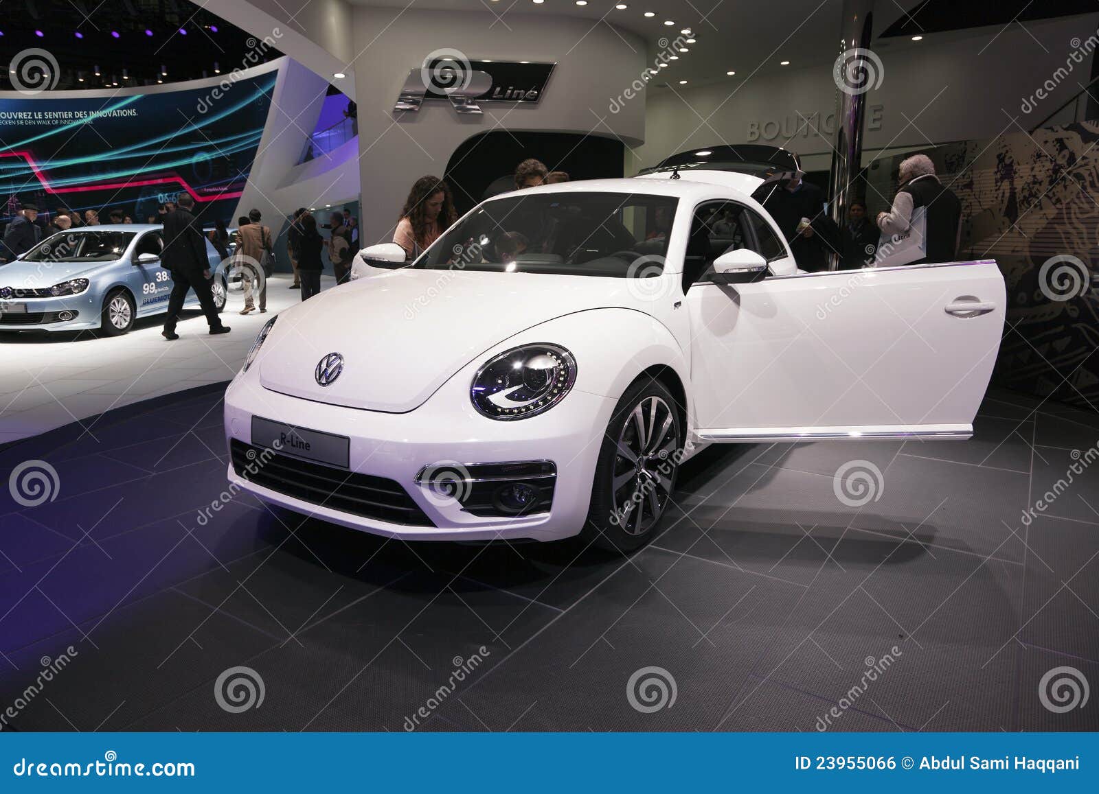Volkswagen Beetle R-Line editorial photo. Image of curves - 23955066