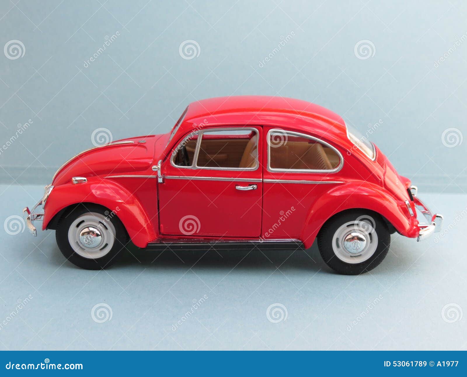 Volkswagen Beetle rojo imagen de archivo editorial. Imagen de viejo ...