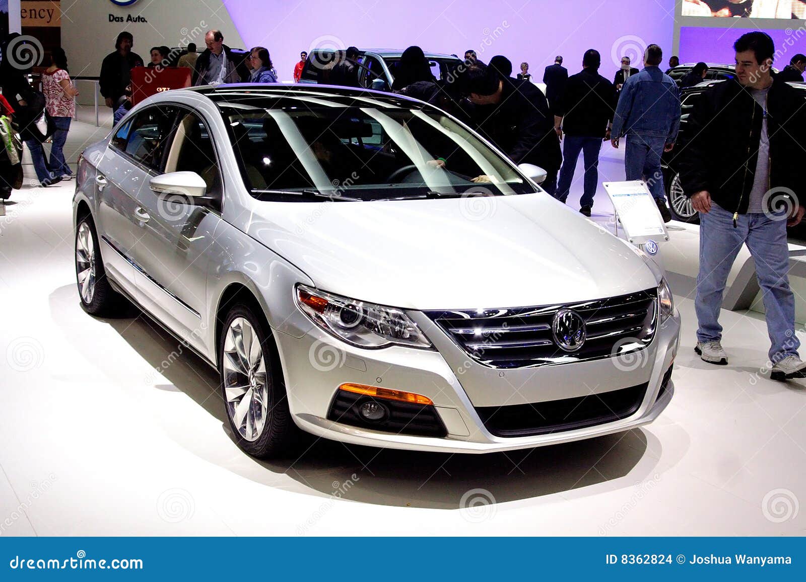 Volkswagen Passat editorial stock image. Image of lights - 8362824