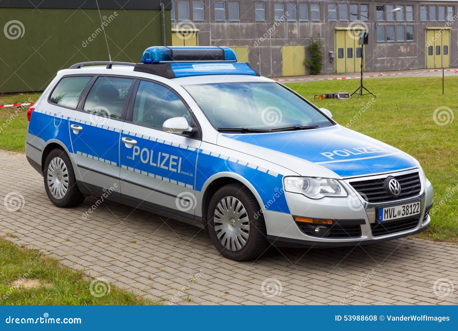 Volkswagen Passat polisbil redaktionell arkivfoto. Bild av tjänst ...