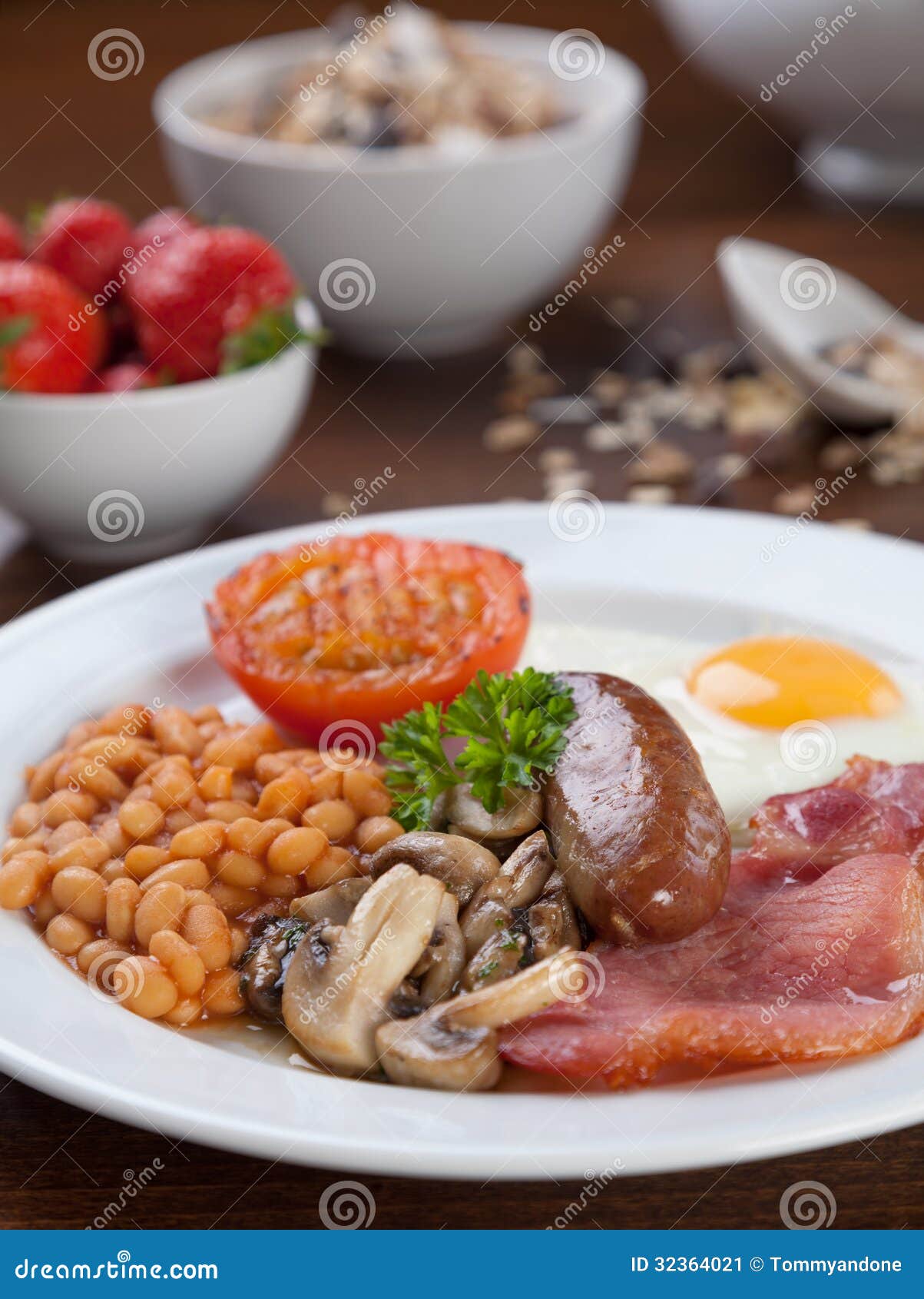 Volledig Engels ontbijt stock afbeelding. Image of vrucht - 32364021