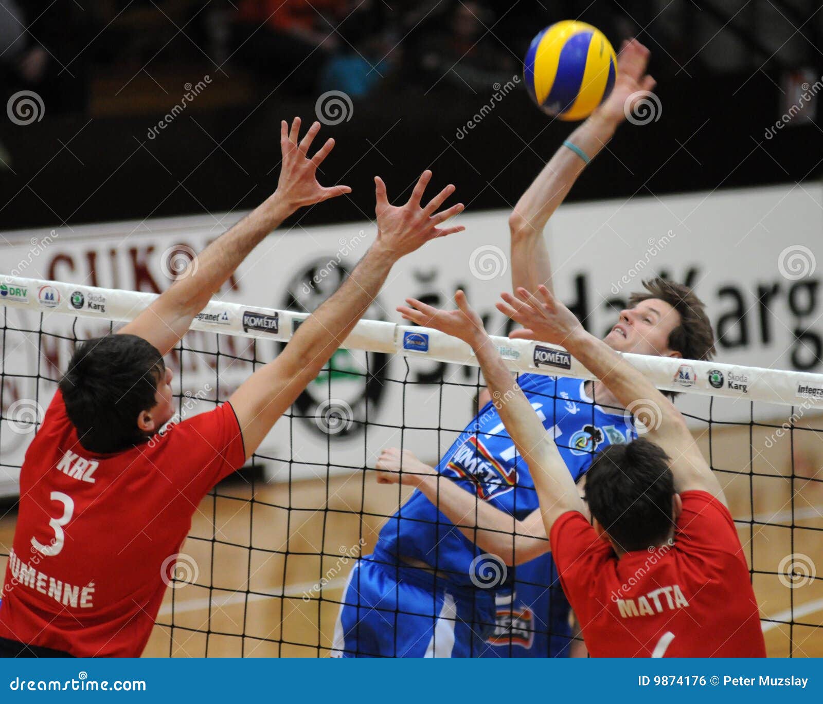 Volleyball action editorial photo. Image of audience, indoor - 9874176