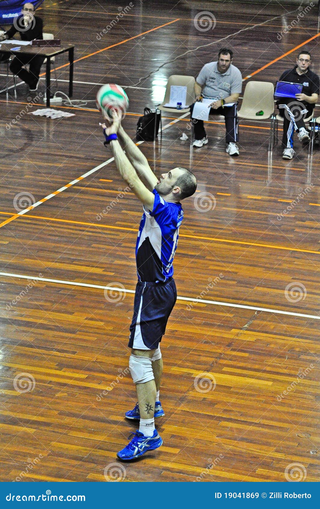 Volleyball match editorial stock image. Image of piedmont - 19041869
