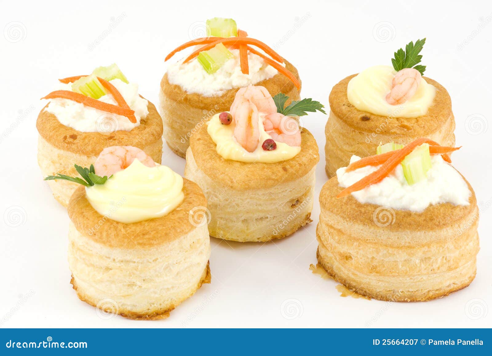 Volován relleno imagen de archivo. Imagen de aislado - 25664207