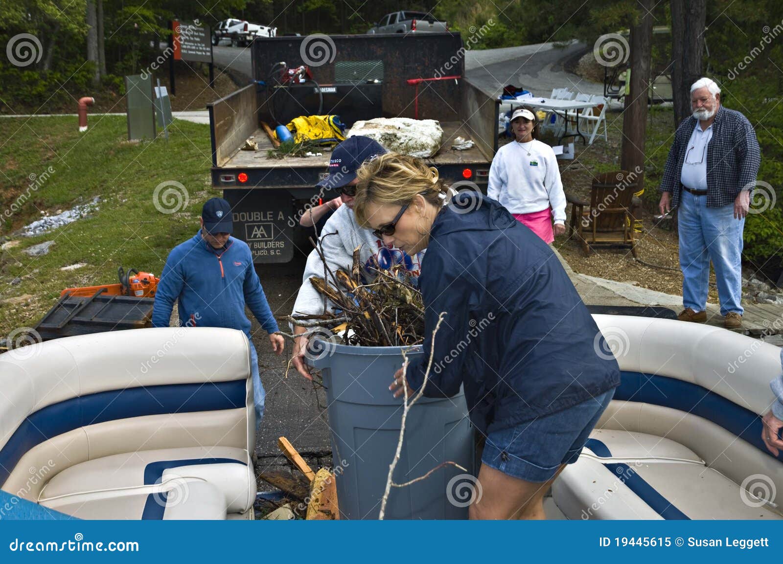 Volunteers Cleaning after a Storm Editorial Image - Image of lake ...