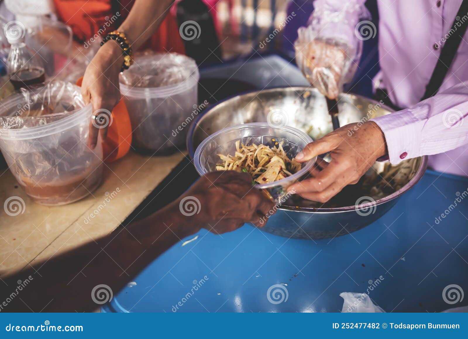Volunteers Prepare Meals for the Poor and Hungry in the Community Stock ...