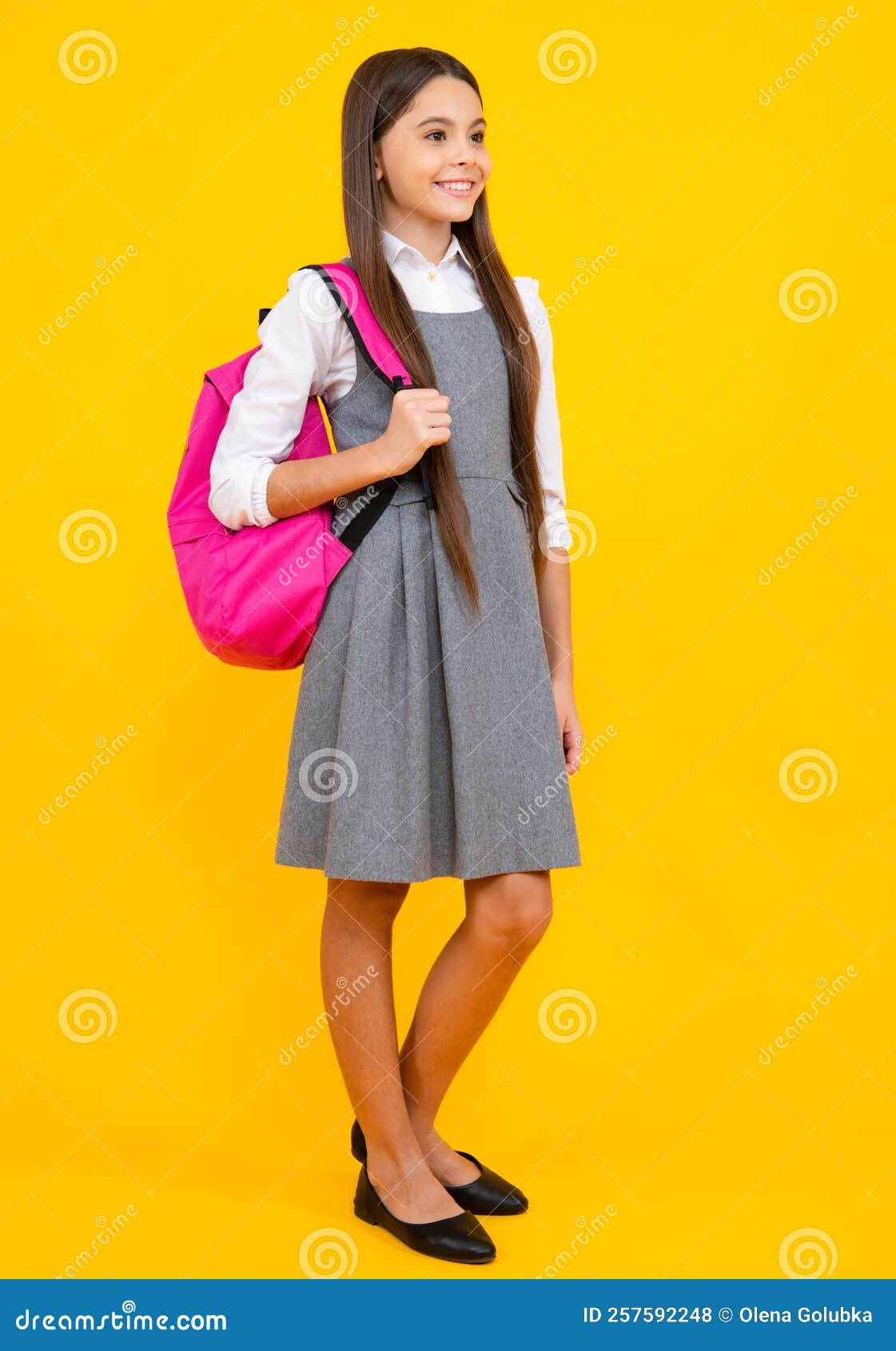 Volver A La Escuela Escolar Adolescente Con Uniforme Escolar Y Bolsa