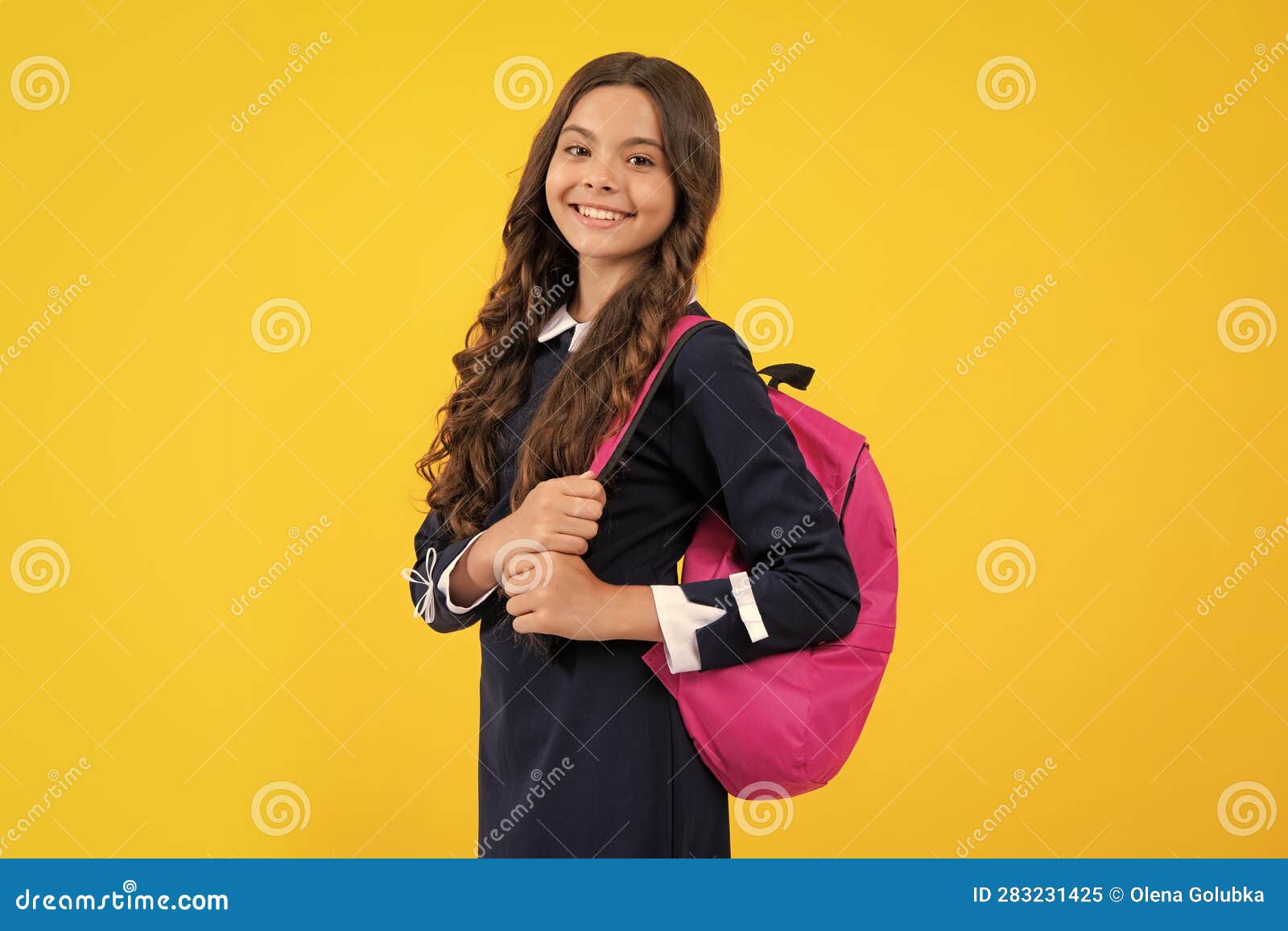Volver A La Escuela Escolar Adolescente Con Uniforme Escolar Y Bolsa