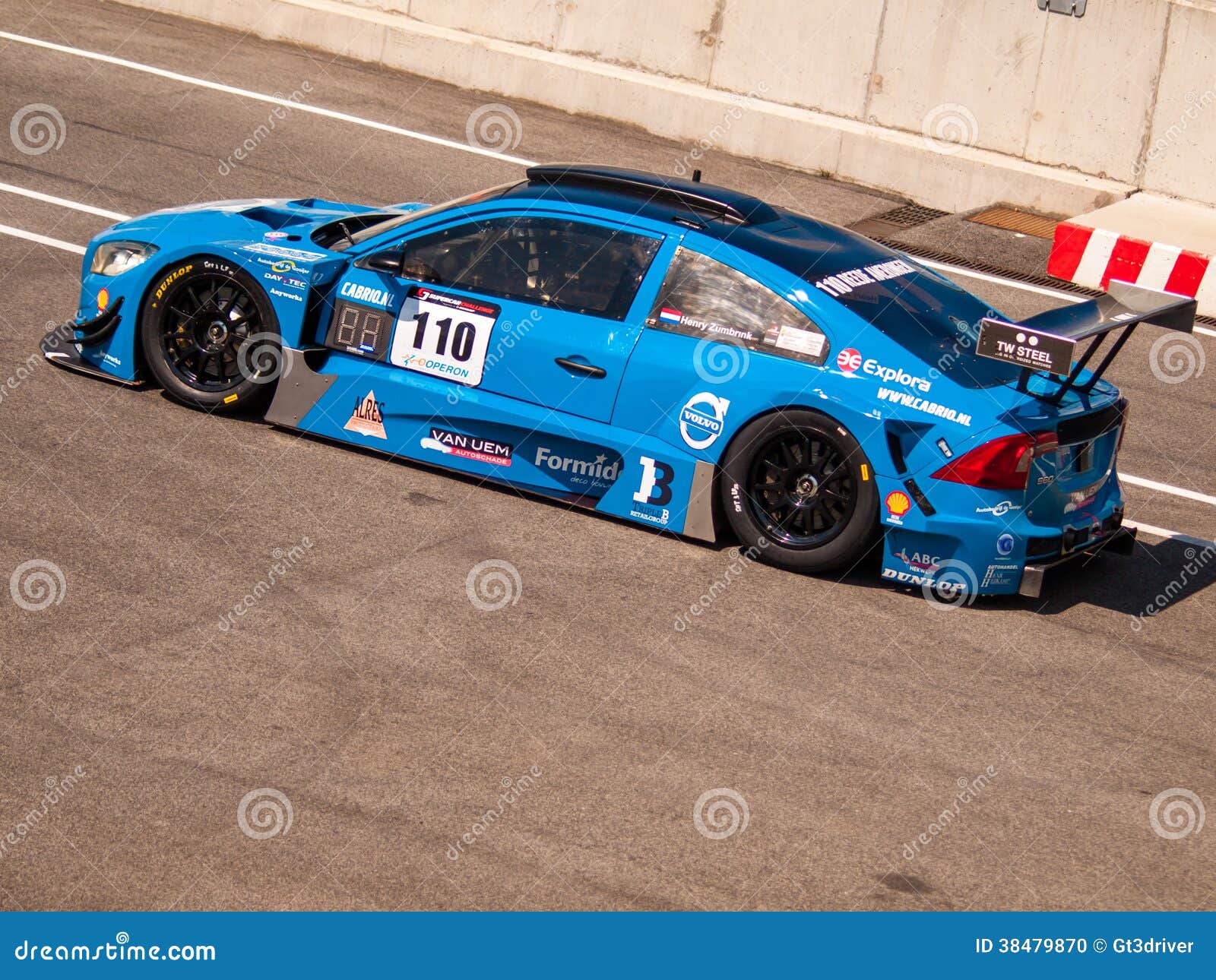 Volvo S60 race car editorial image. Image of cars, track - 38479870