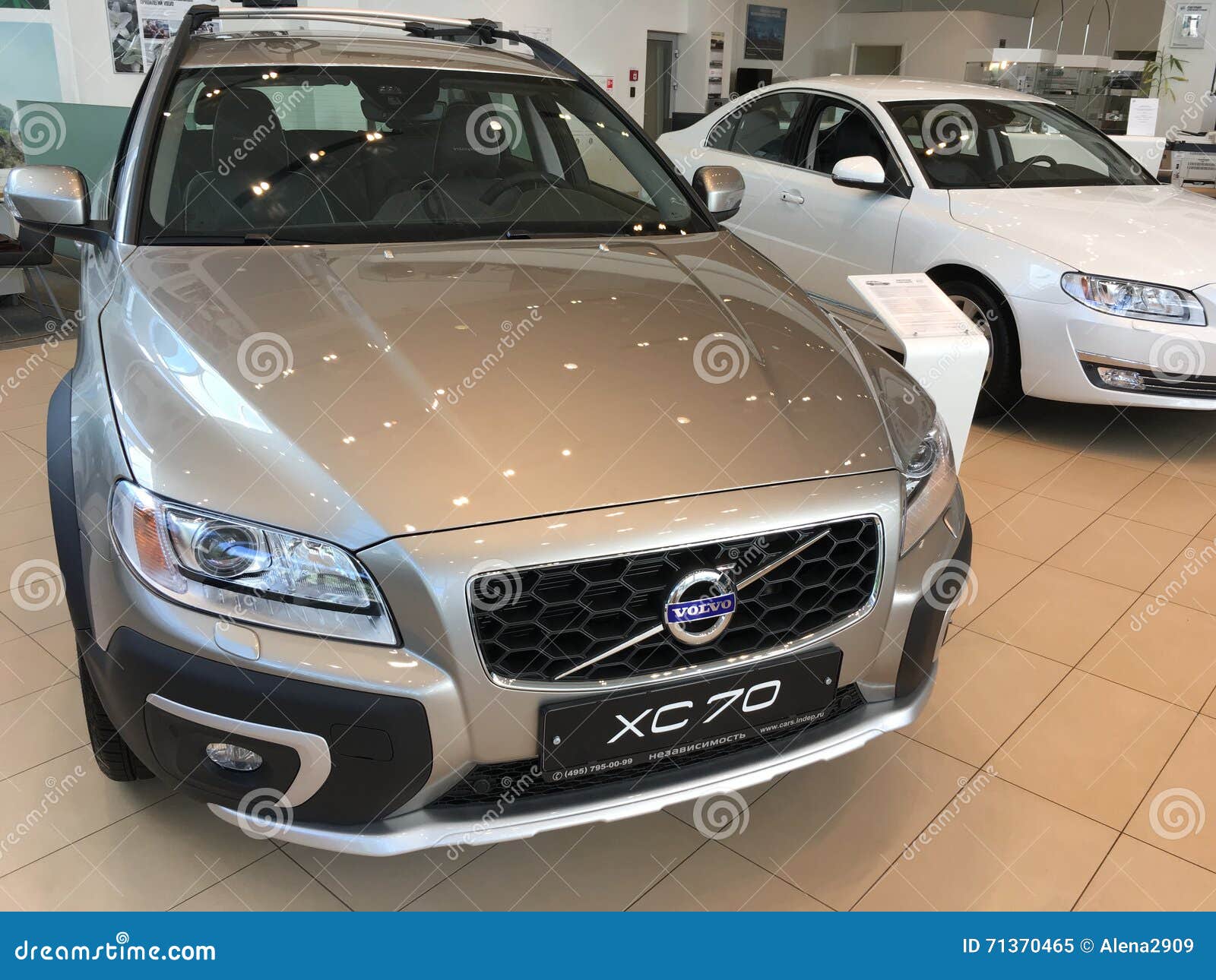 Volvo xc70 editorial image. Image of color, industrial - 71370465