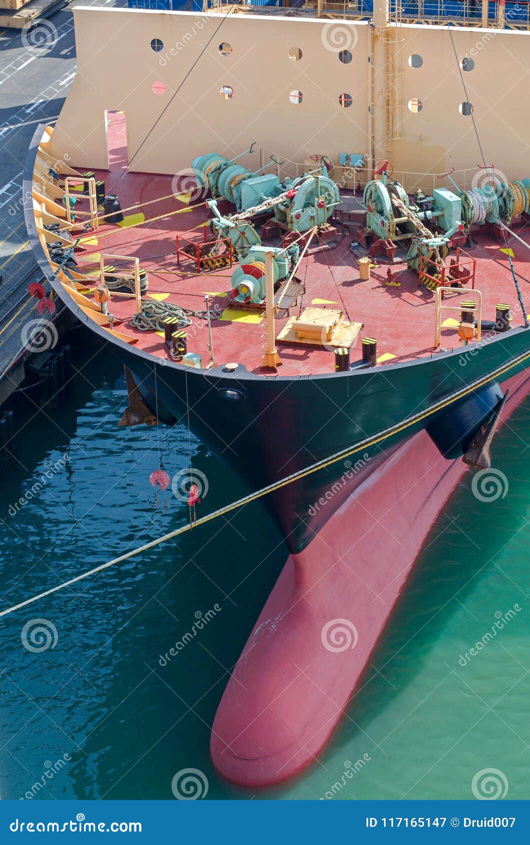 Vooronder Van Het Vrachtschip Stock Afbeelding - Image of trekking ...
