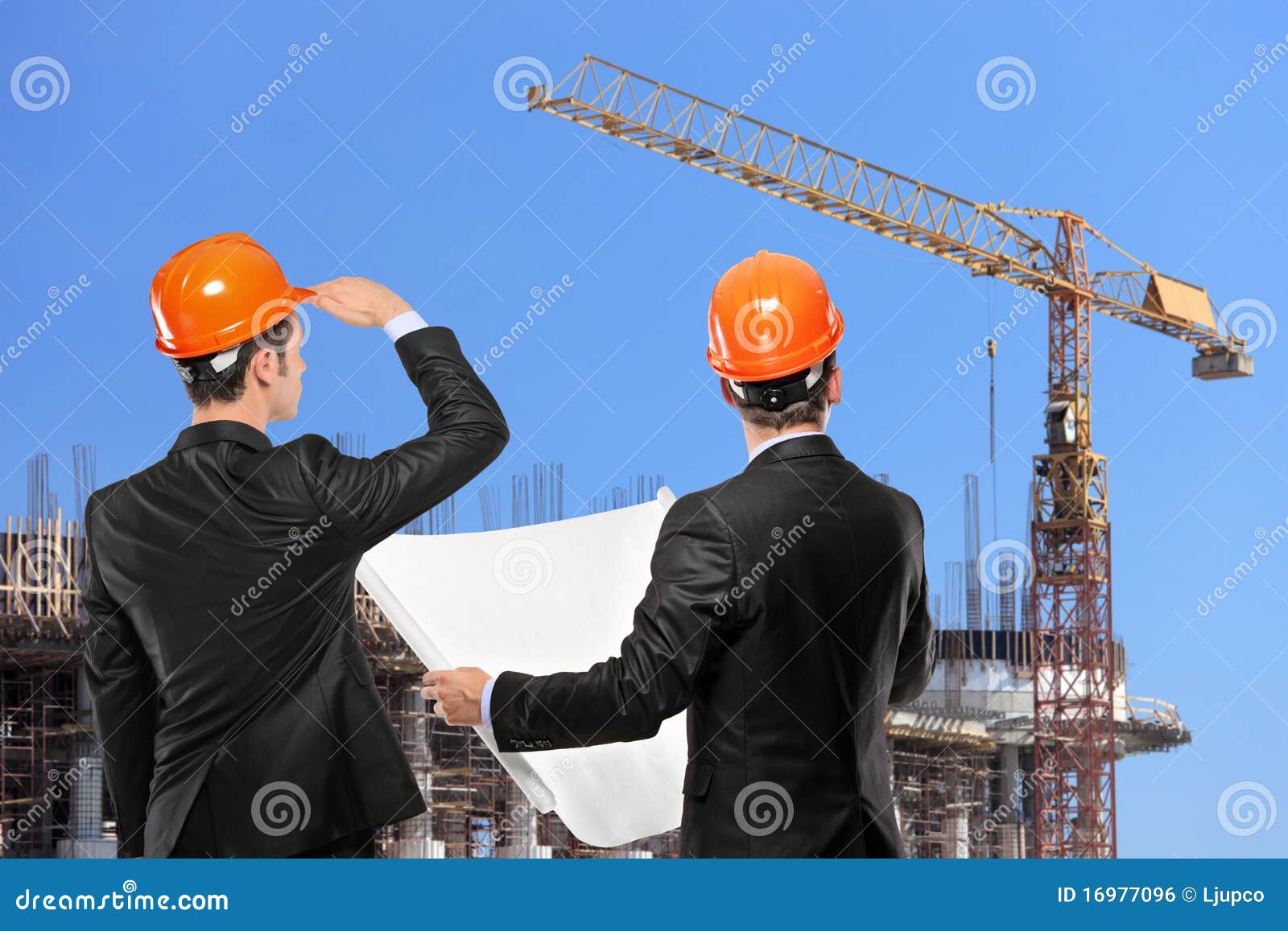 Vorarbeiter, Die Baustelle Betrachten Stockfoto - Bild von kaukasisch ...